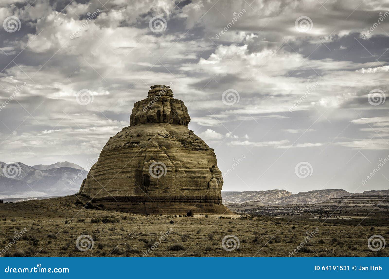 Circular rock stock image. Image of canyon, parks, desert - 64191531