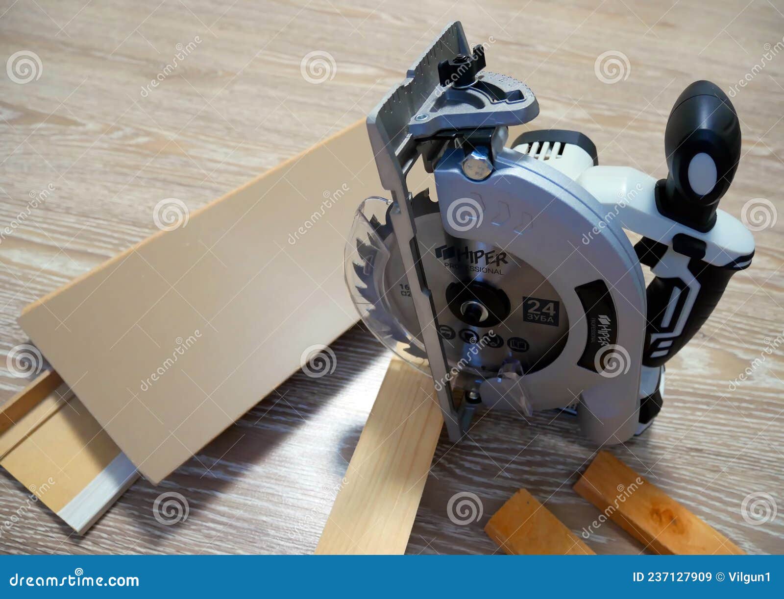 Circular Saw for Sawing Wood. Sharp Saw for Woodwork Editorial Stock ...