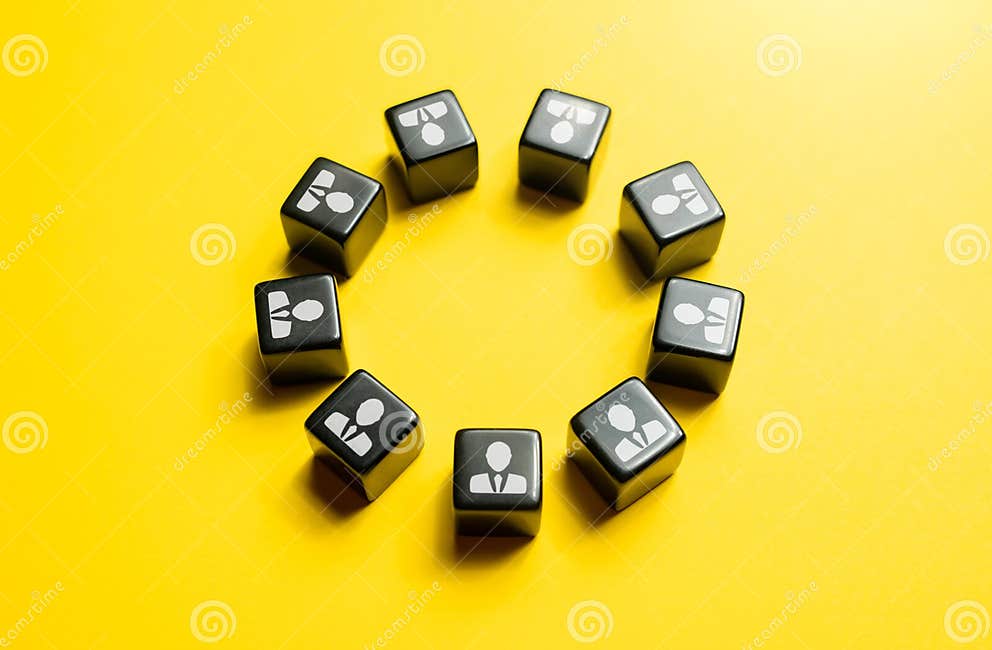 Circular Team of People. Fully Staffed. Discipline and Teamwork Stock ...