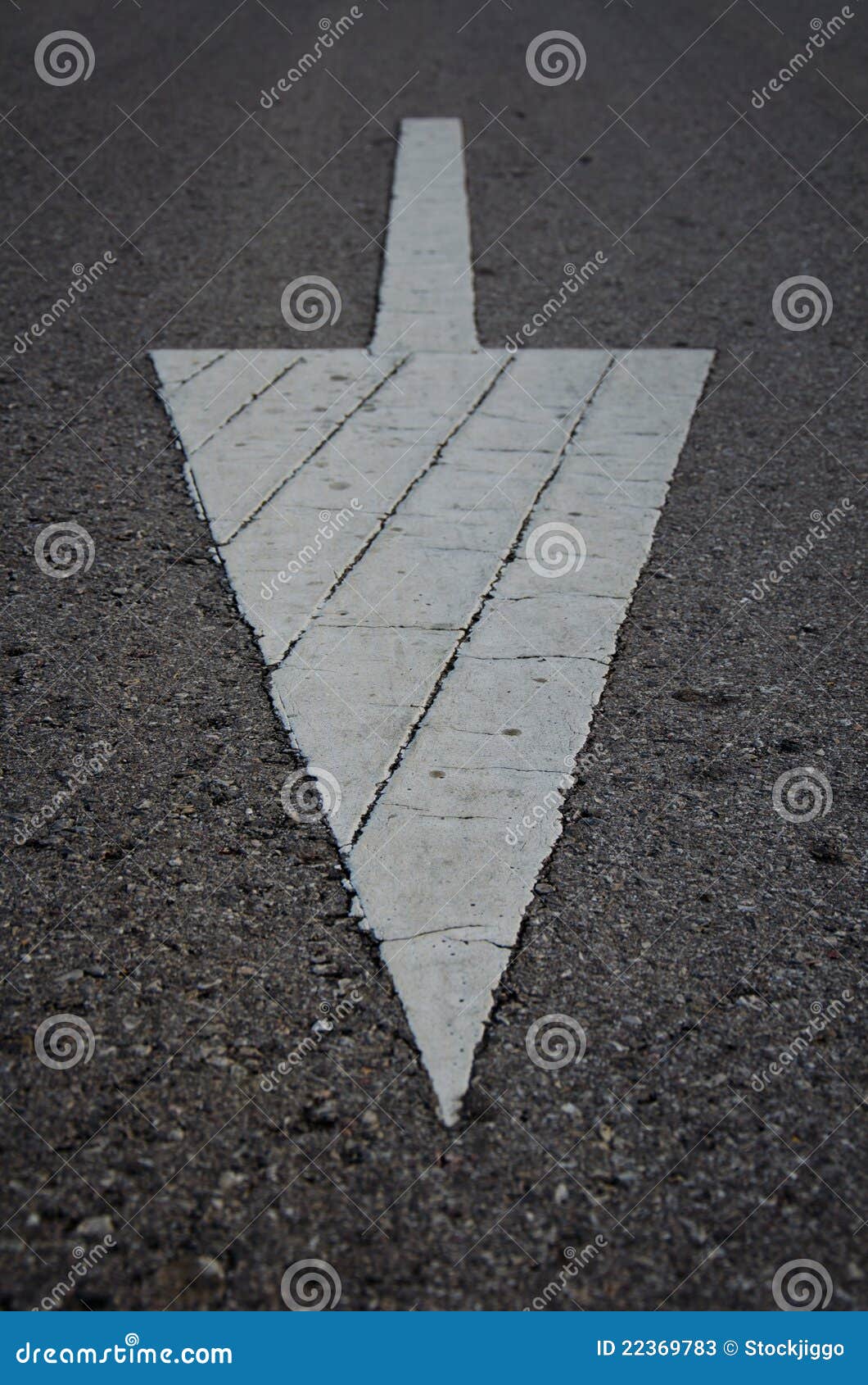 Circulation De Symbole De Flèche Sur La Route Image stock - Image du ...