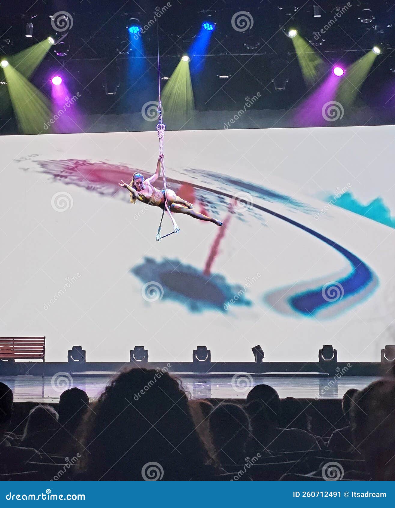 Circus in Branson Missouri editorial photo. Image of stage - 260712491