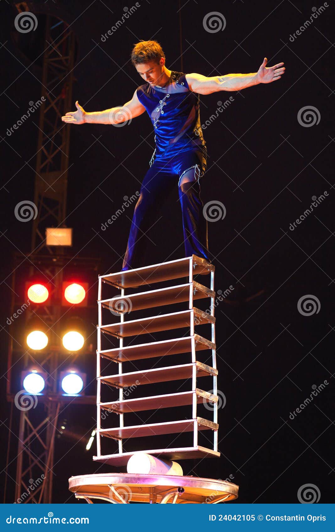 Circus artist editorial image. Image of focused, tension - 24042105