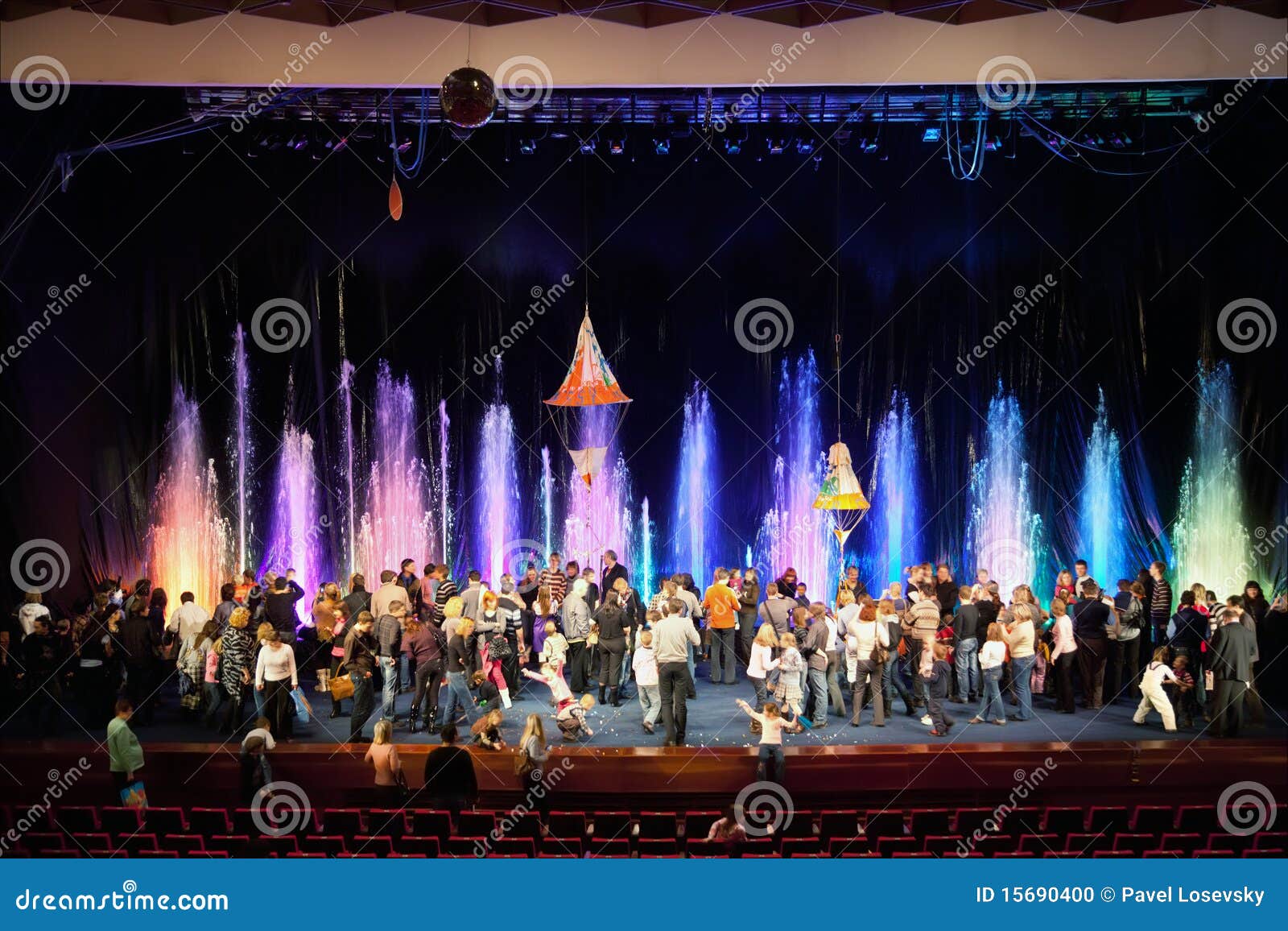 Circus of Dancing Fountains AKVAMARIN Editorial Image - Image of ...