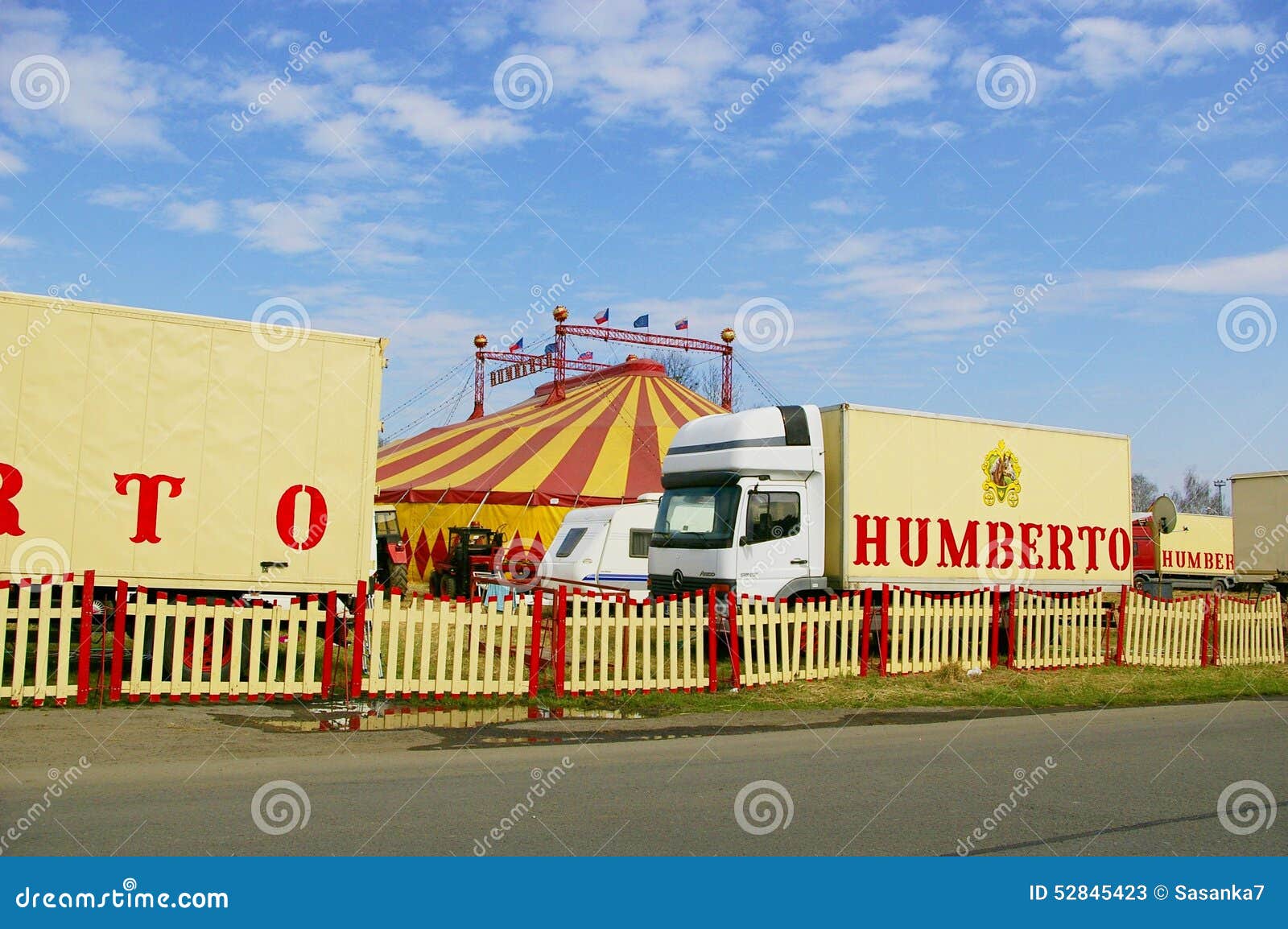 Circus Humberto editorial stock photo. Image of carnival - 52845423