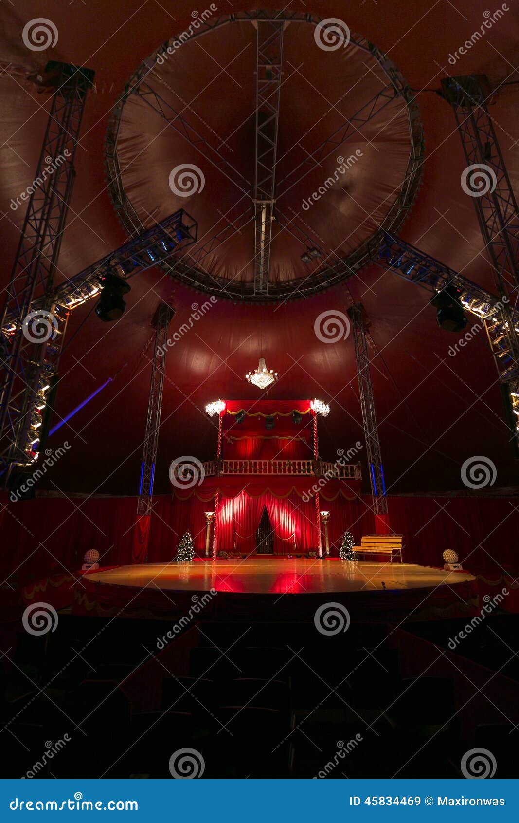 Circus editorial stock image. Image of worker, magic - 45834469