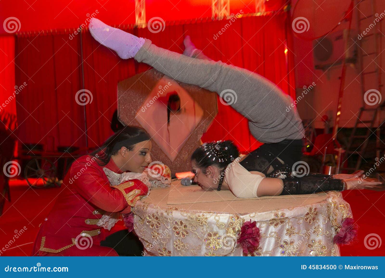 Circus editorial image. Image of italian, nando, performance - 45834500