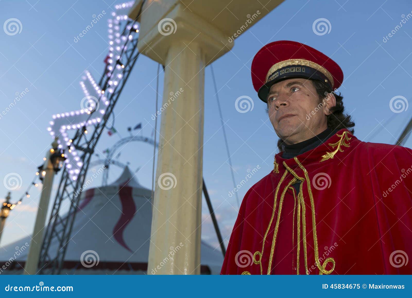 Circus editorial image. Image of nando, orfei, play, exibition - 45834675