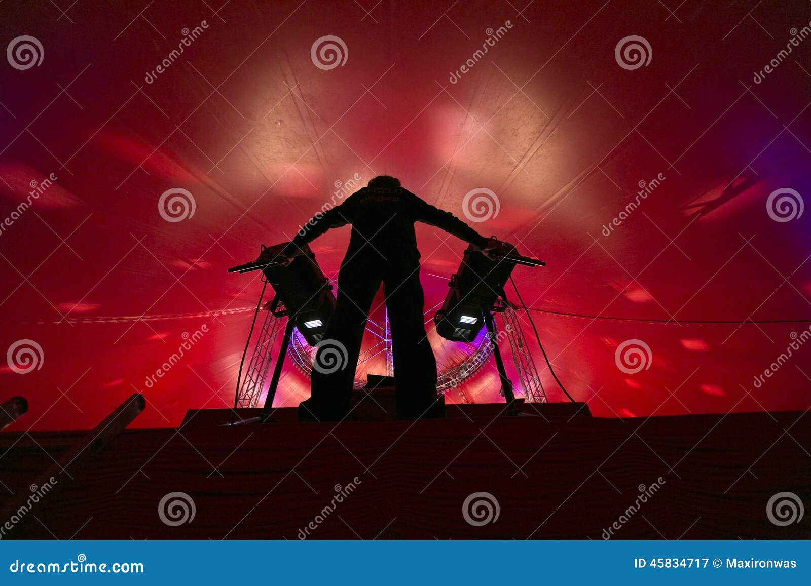 Circus editorial photography. Image of orfei, magic, worker - 45834717