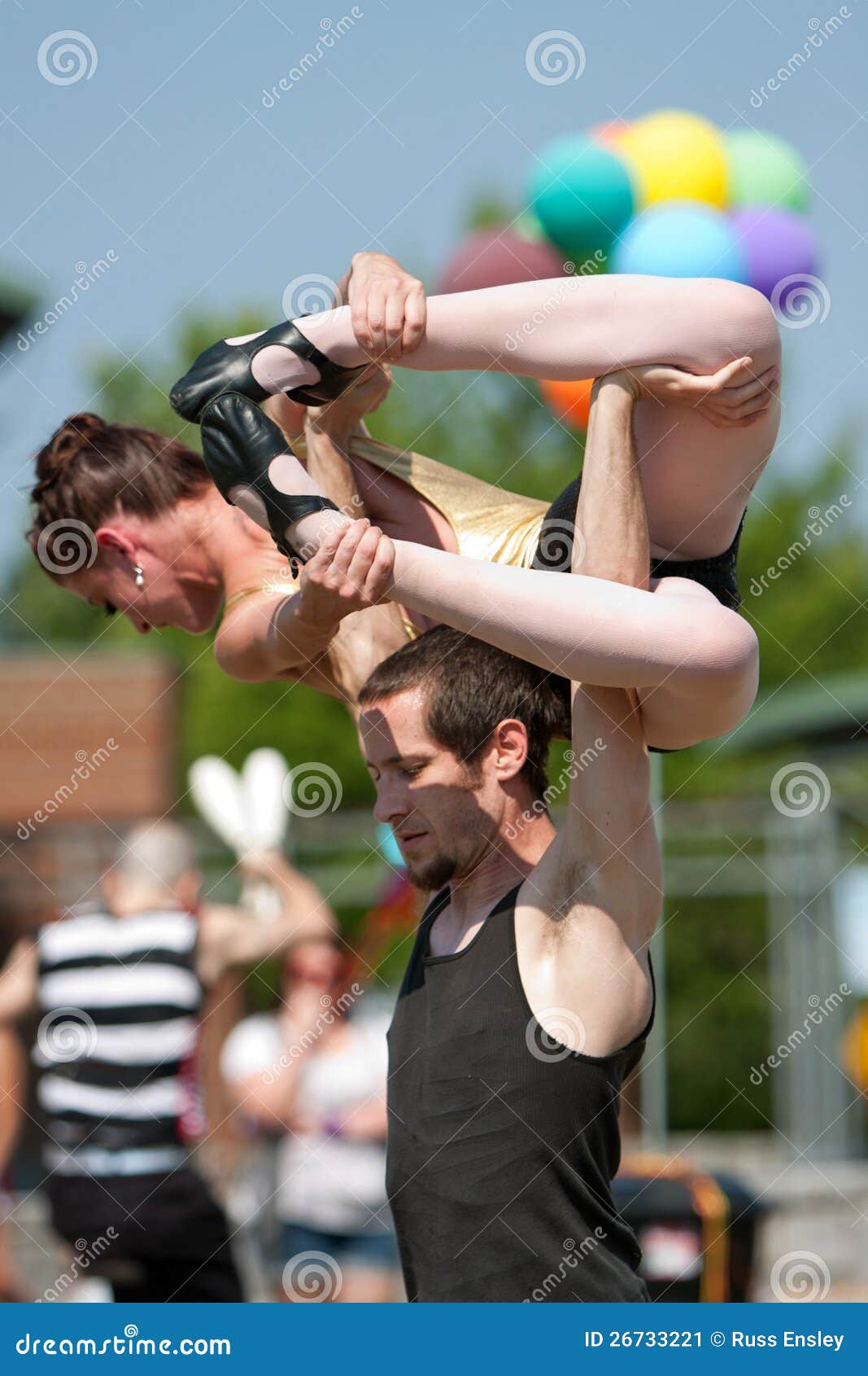 Circus Performer Lift Female Partner Over Head Editorial Photo - Image ...