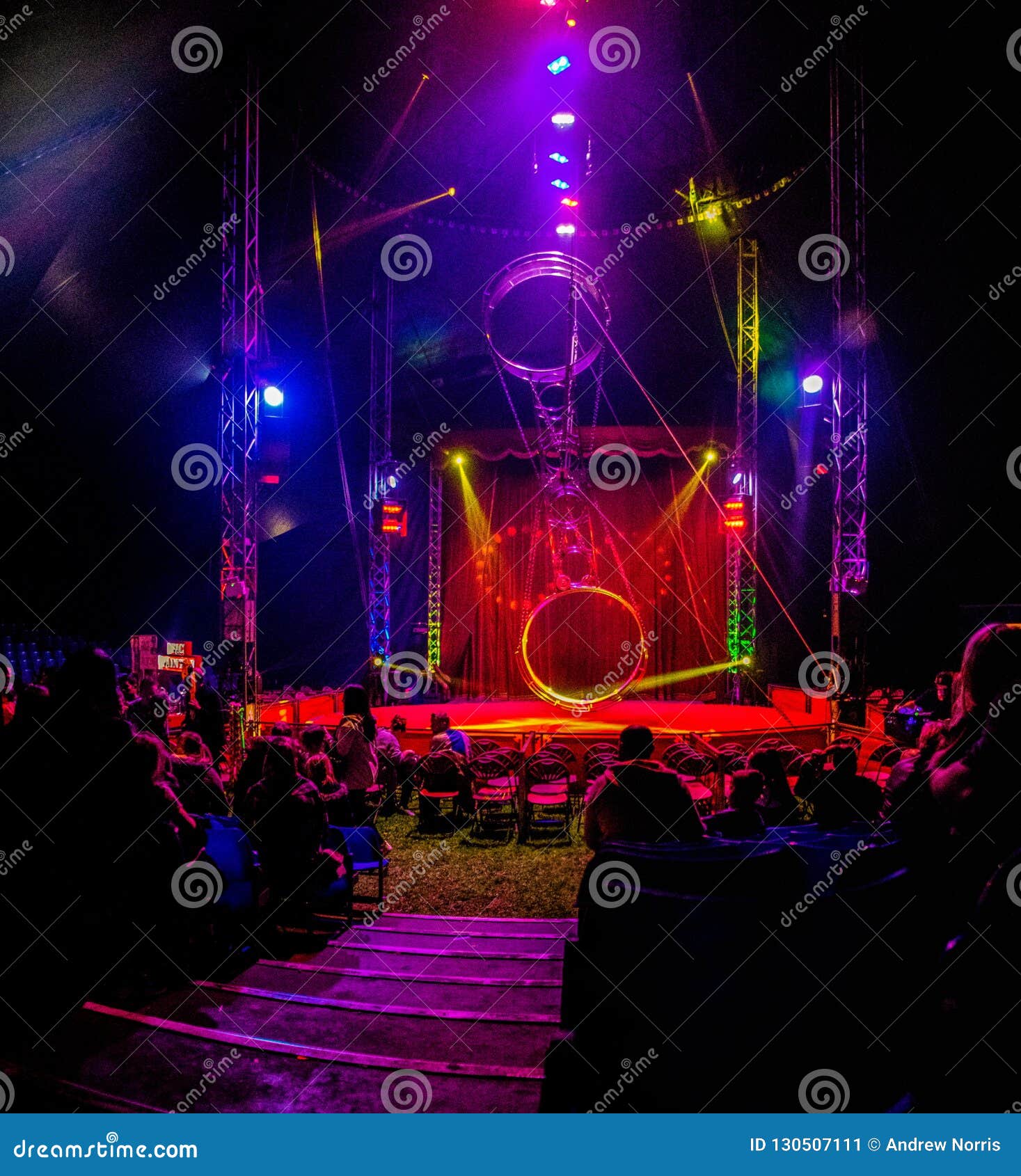 Circus Tent editorial photo. Image of circus, acts, tent - 130507111