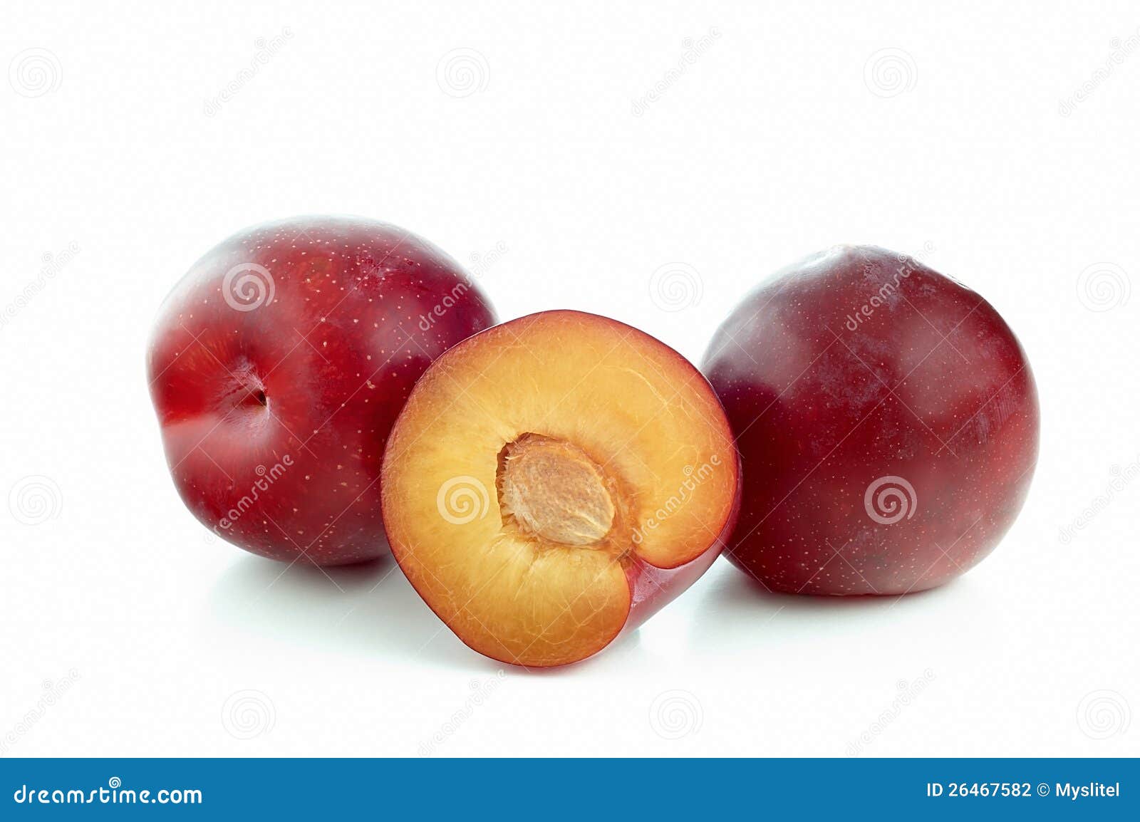 Ciruela claudia roja foto de archivo. Imagen de travieso - 26467582