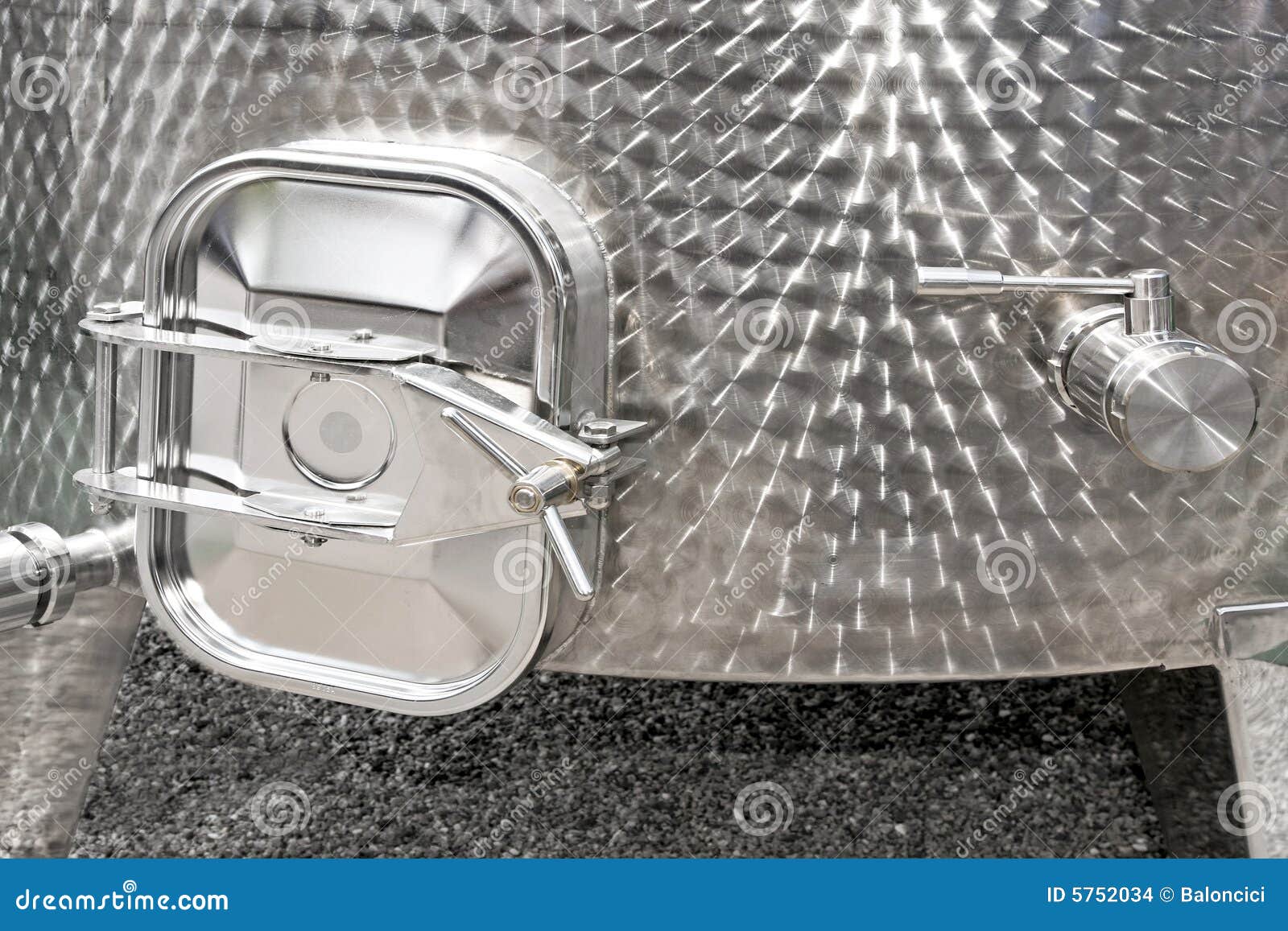 Cistern Door Picture. Image: 5752034