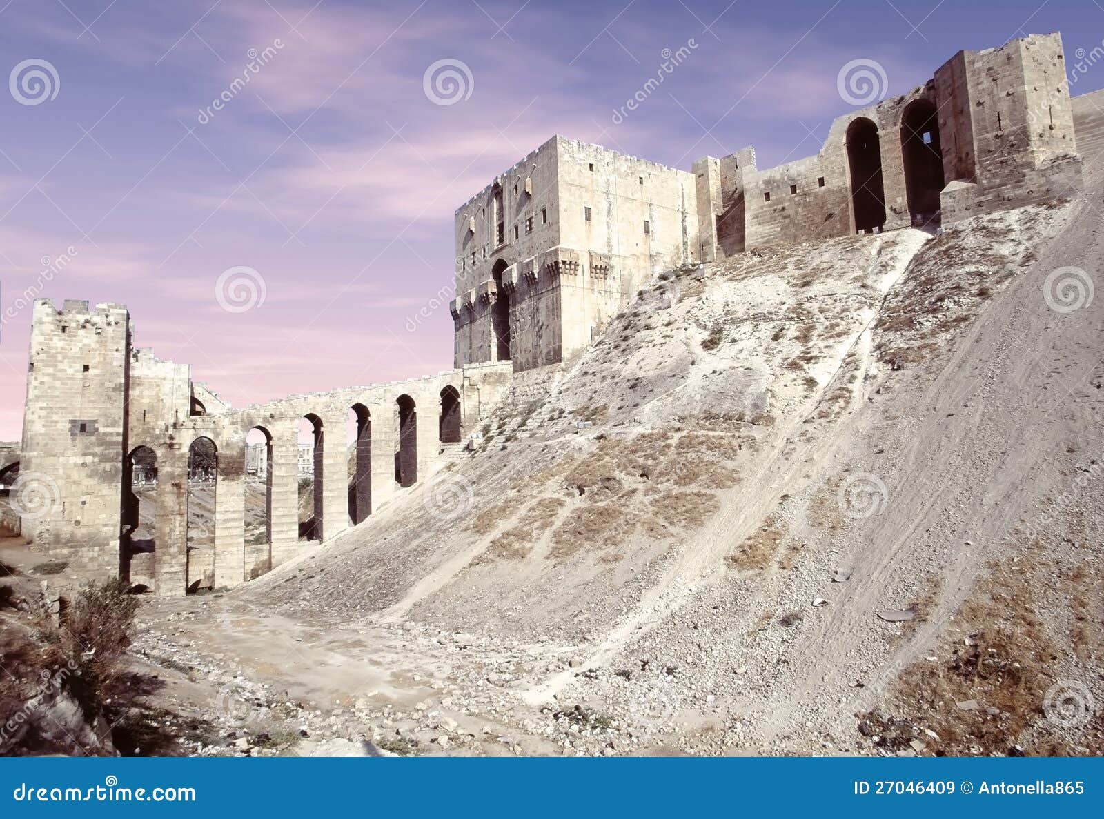 Citadel of Aleppo at the Sunset Stock Image - Image of news, aleppo ...