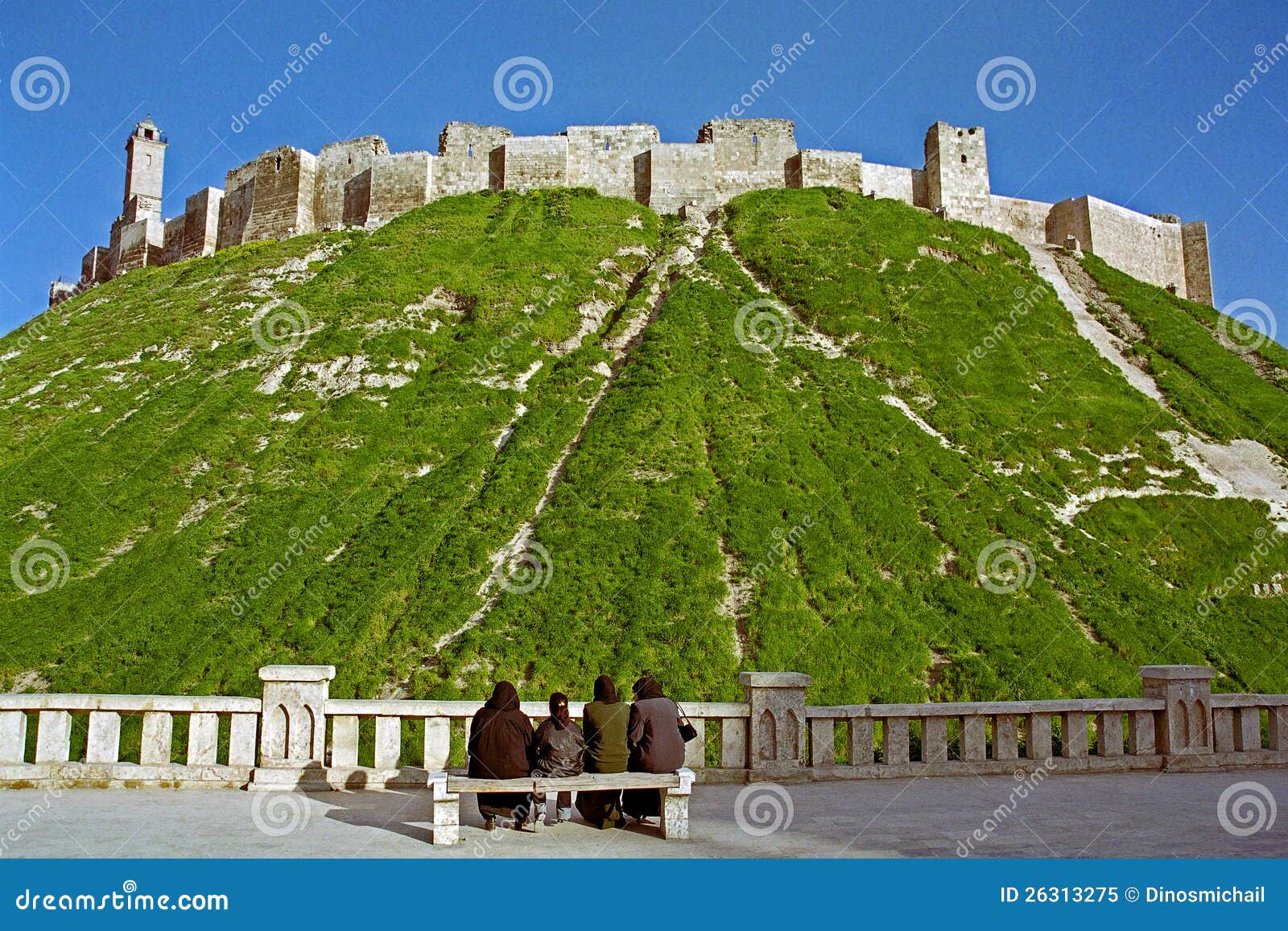 The Citadel of Aleppo in Syria Editorial Image - Image of fortress ...