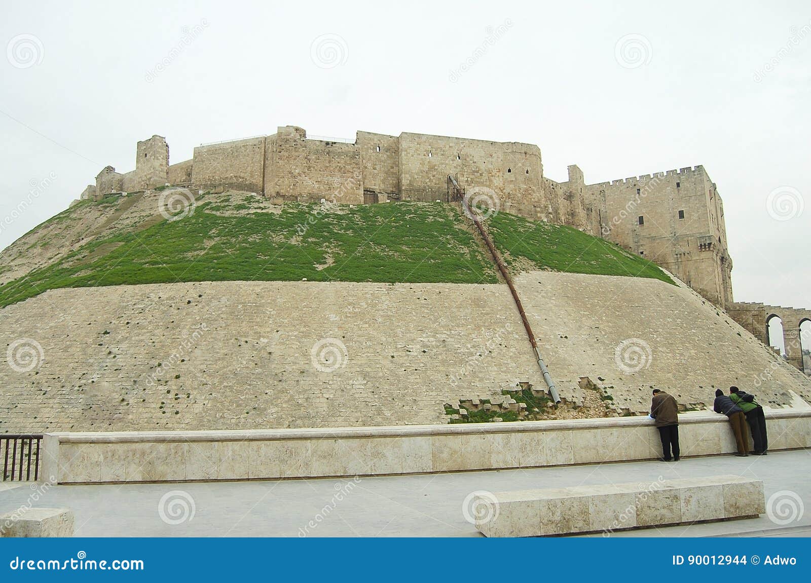 The Citadel of Aleppo - Syria Editorial Stock Image - Image of wall ...