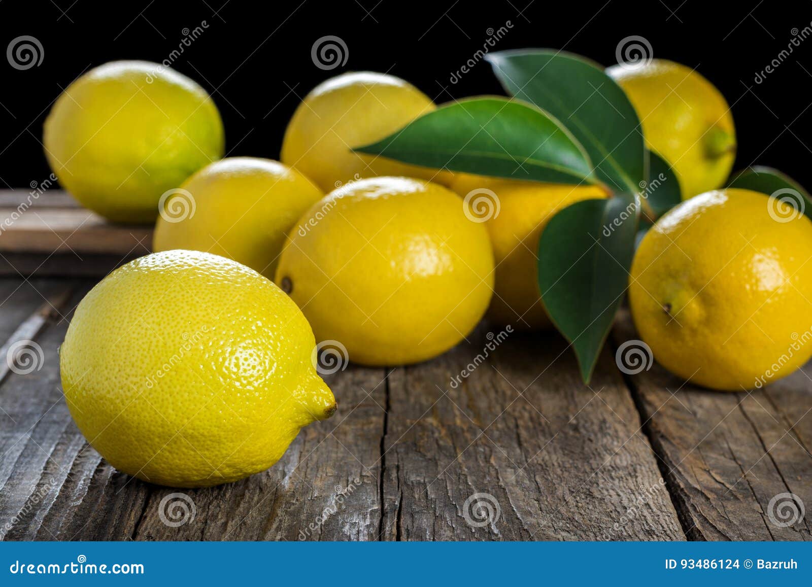 Citron arkivfoto. Bild av saftigt, efterrätt, citrusfrukter - 93486124