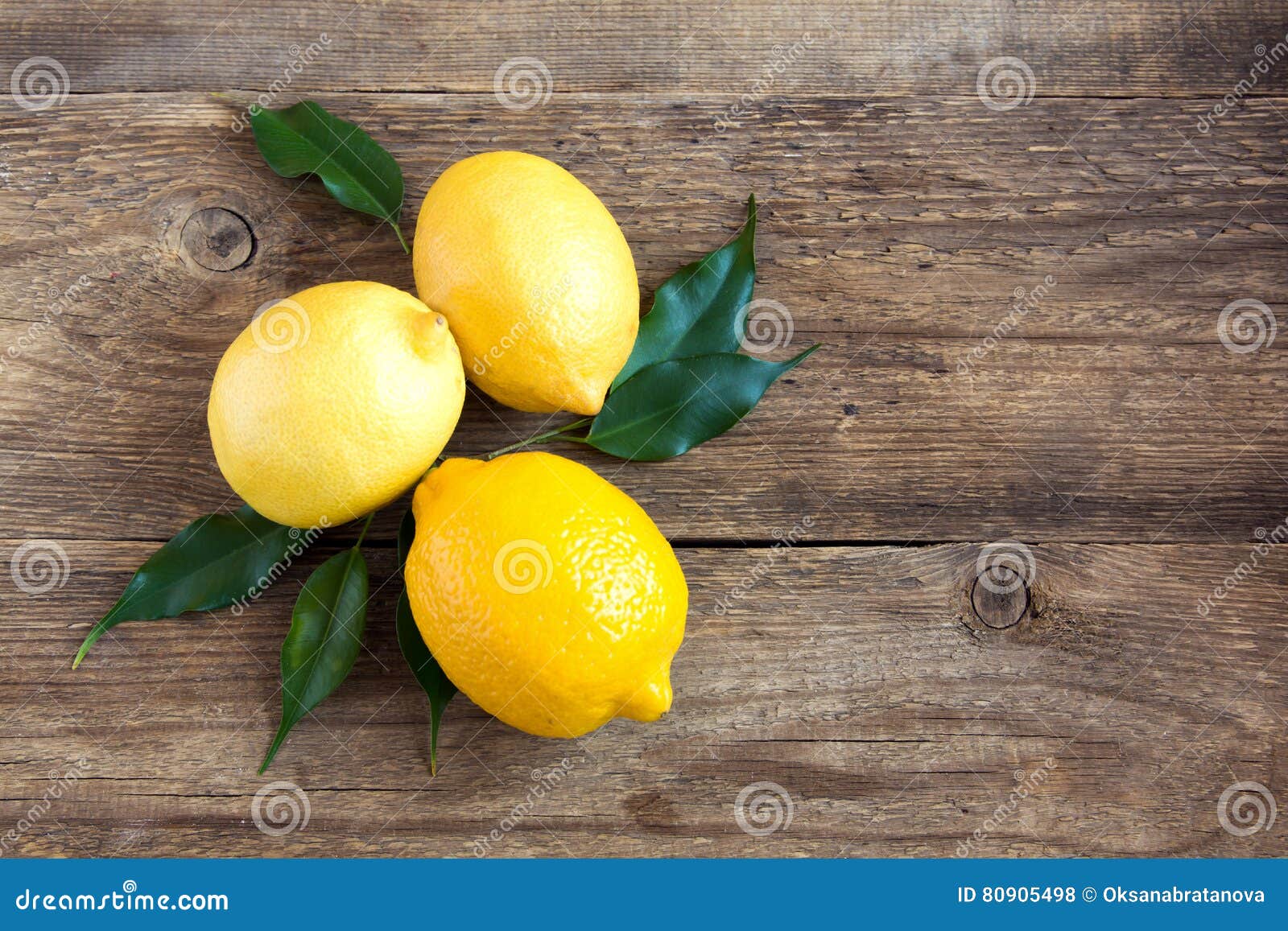 Citroner arkivfoto. Bild av citronsaft, färg, citron - 80905498
