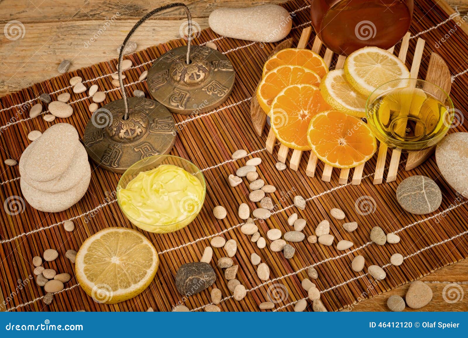 Citrus Fruit Based Cosmetics Stock Photo - Image of toiletries ...