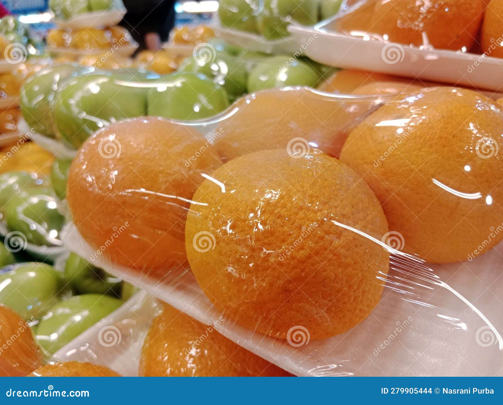 Citrus Fruit Packaged in Plastic Looks Attractive To Eat Stock Photo ...