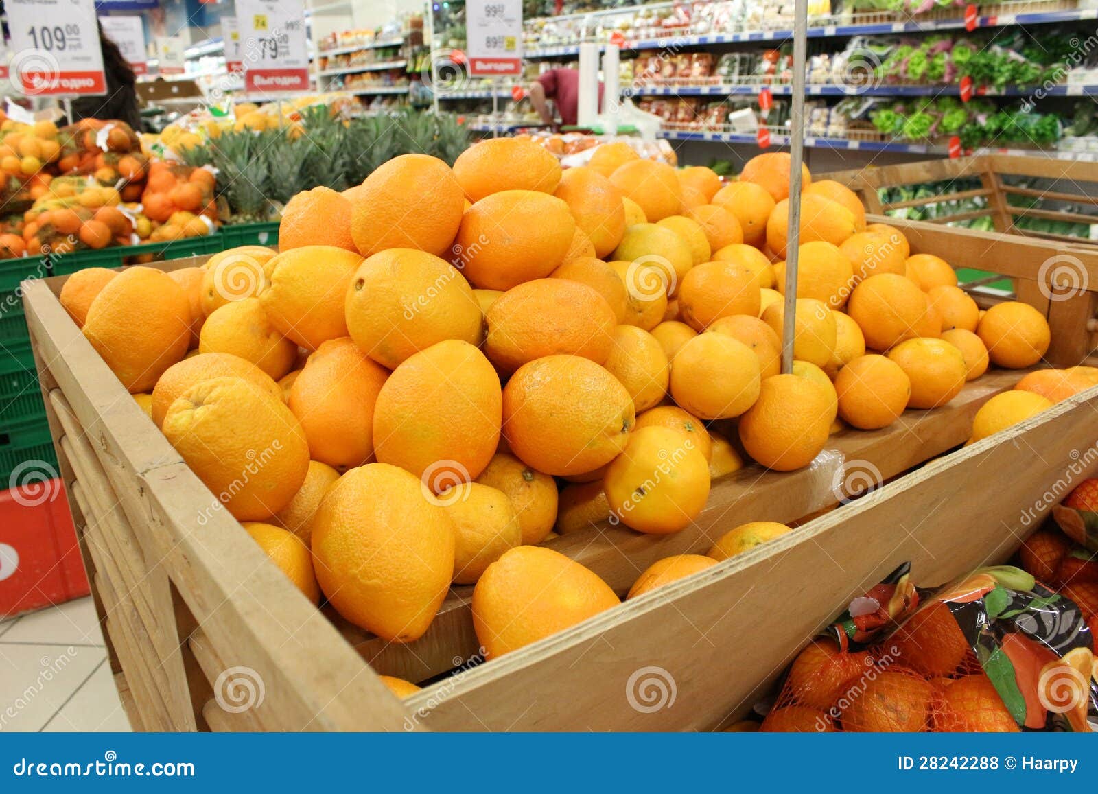 Citruses in a supermarket stock photo. Image of mandarin - 28242288