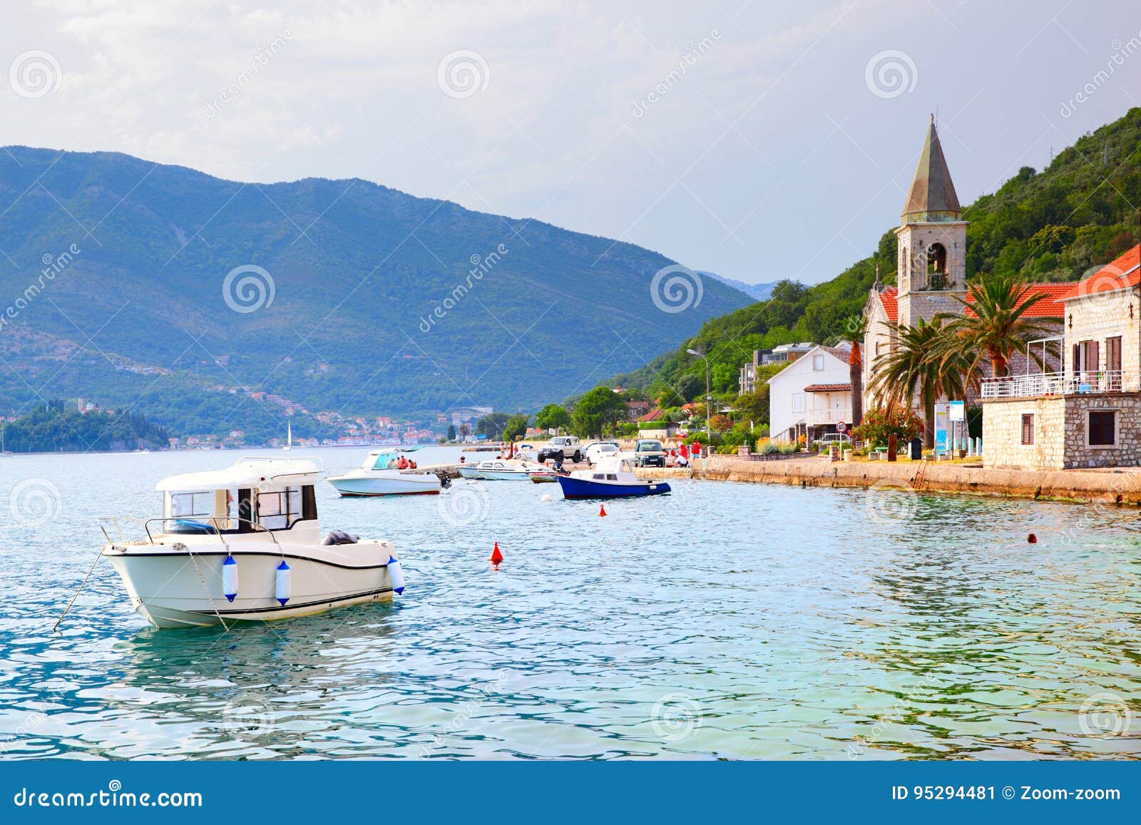 Città Di Teodo Nel Montenegro Immagine Stock - Immagine di baia ...