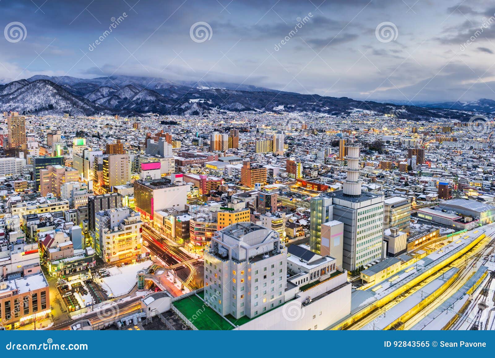 Città Di Yamagata, Giappone Immagine Stock - Immagine di moderno ...