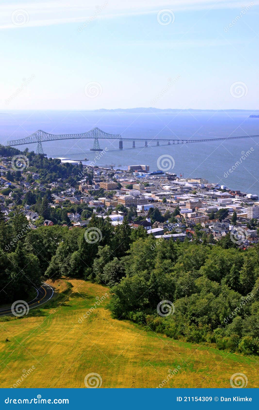 City of Astoria Oregon stock image. Image of bridge, coast - 21154309