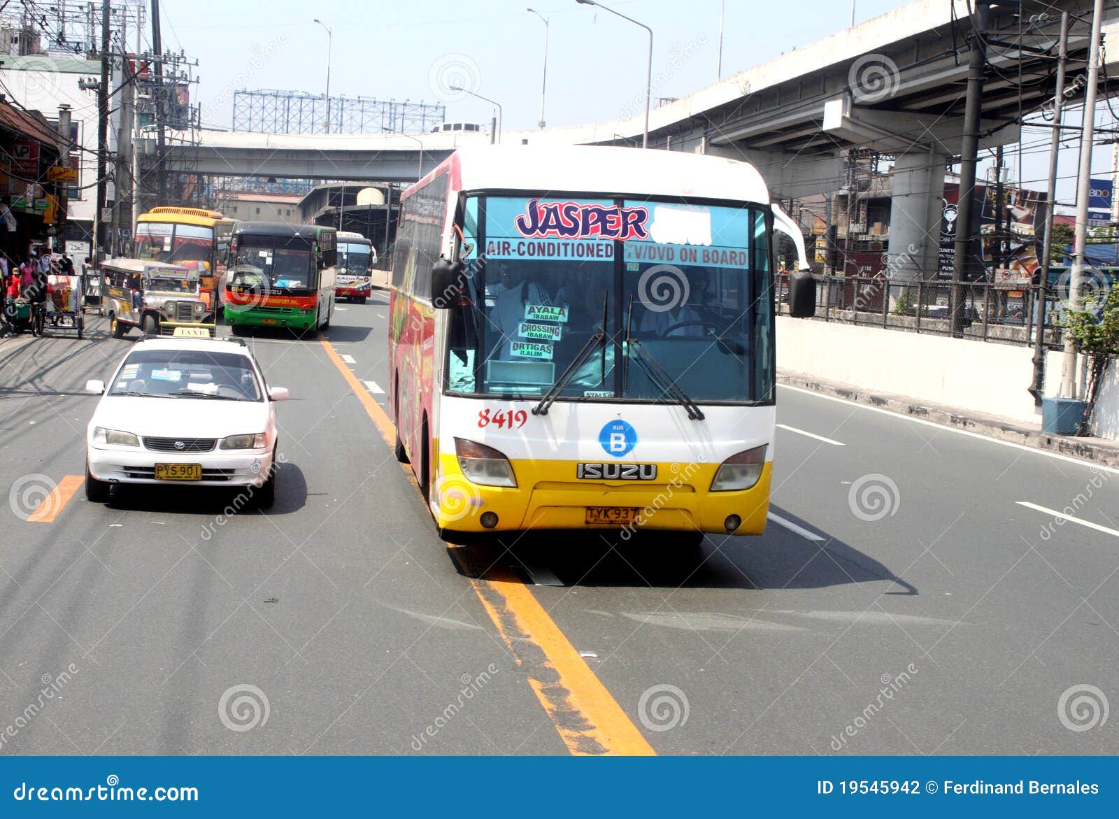 City Bus editorial photography. Image of buses, taxi - 19545942