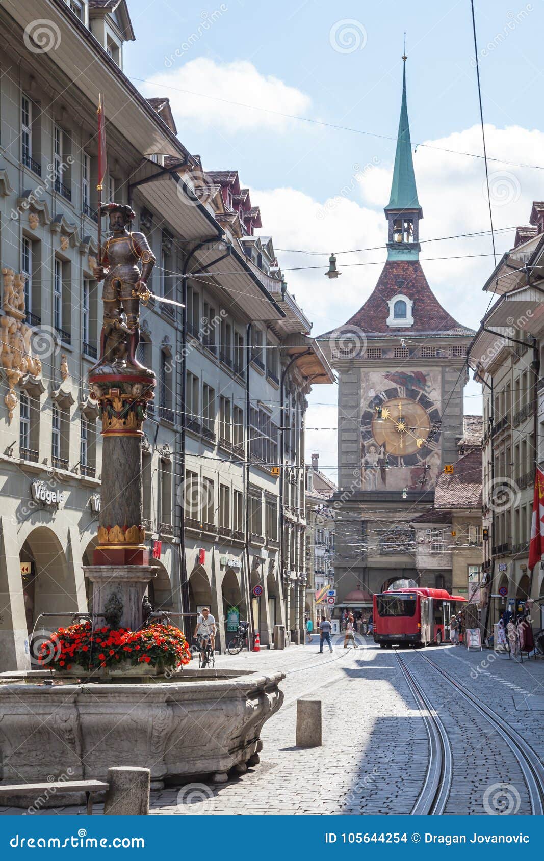 Bern Rathaus City Hall Front View With Top Of Vennerbrunnen Or Standard ...
