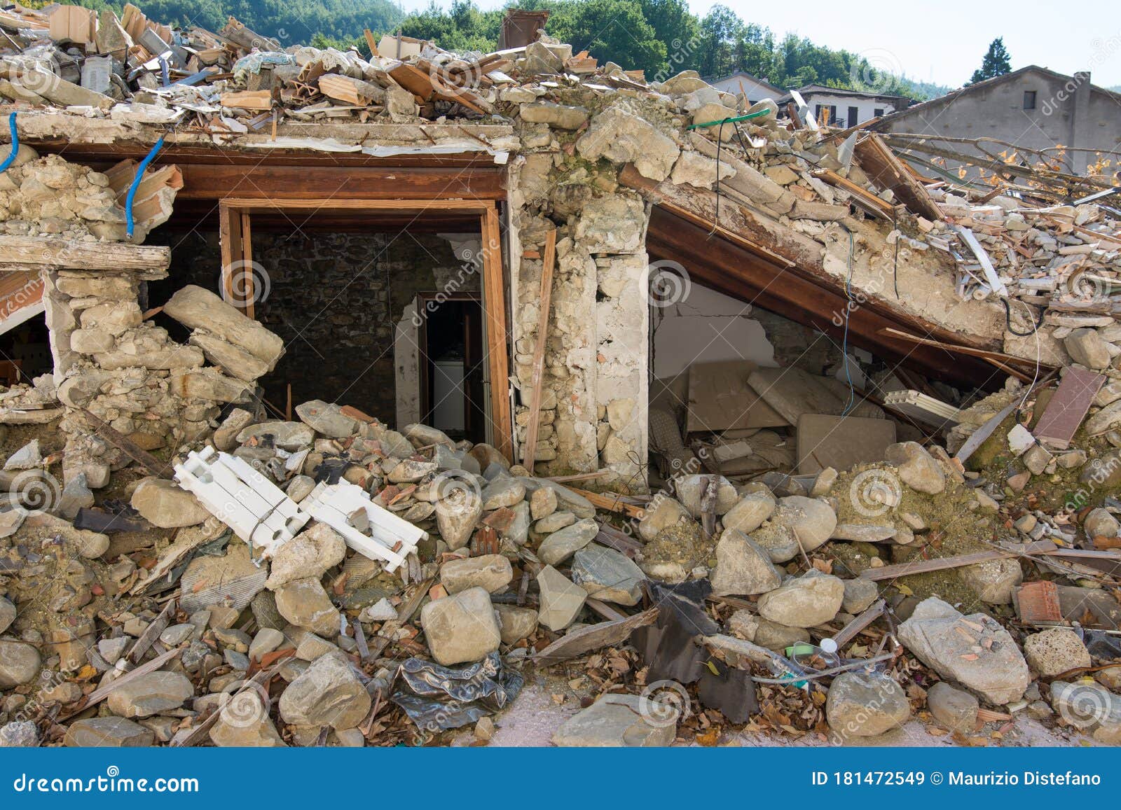 City Destroyed by an Earthquake Stock Image - Image of carelessness ...