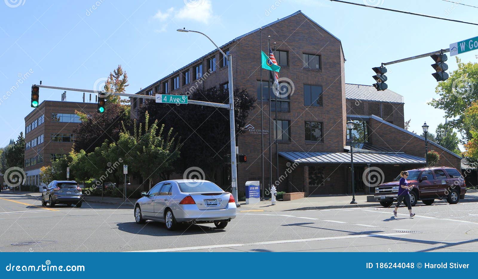 City Hall in Kent, Washington Editorial Stock Photo - Image of meeting ...