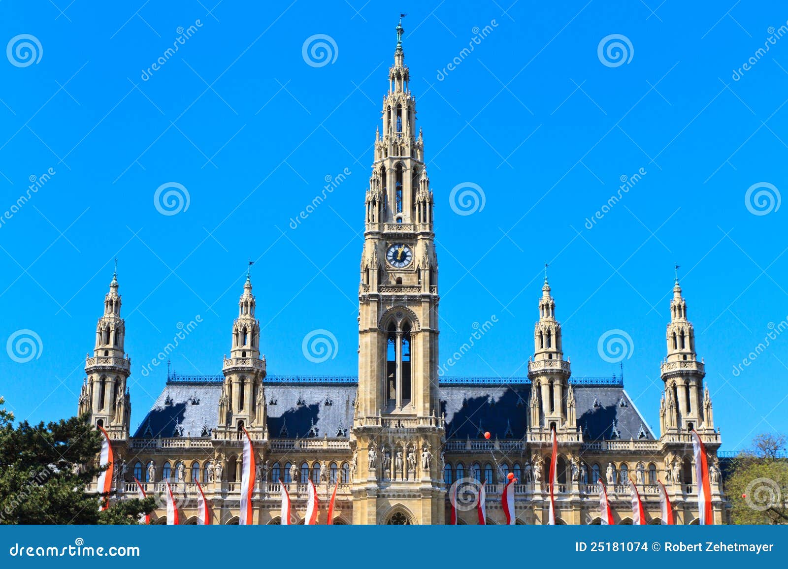 City Hall of Vienna (Rathaus) Stock Photo - Image of culture, blue ...