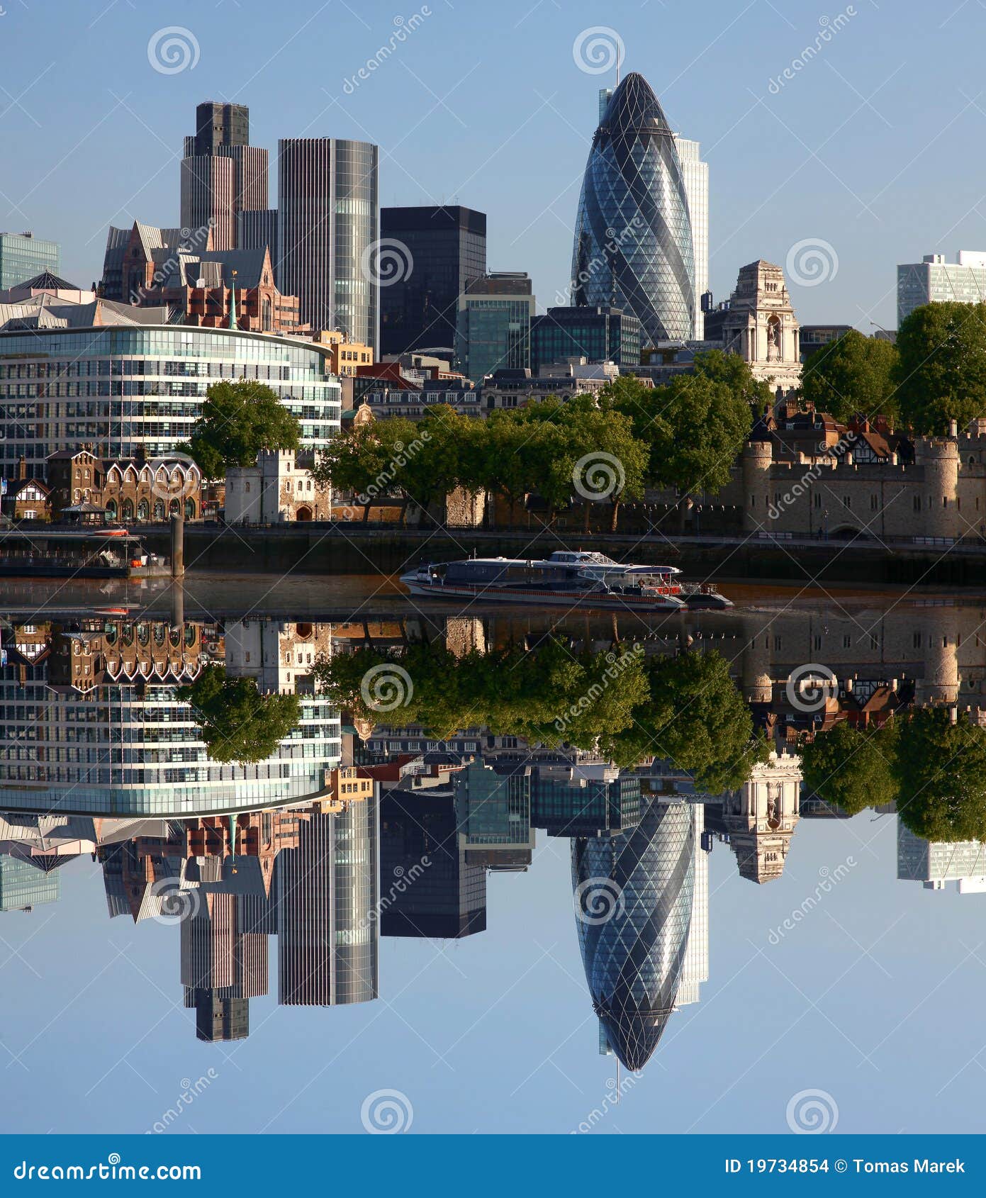 City of modern London, UK stock photo. Image of cityscape - 19734854