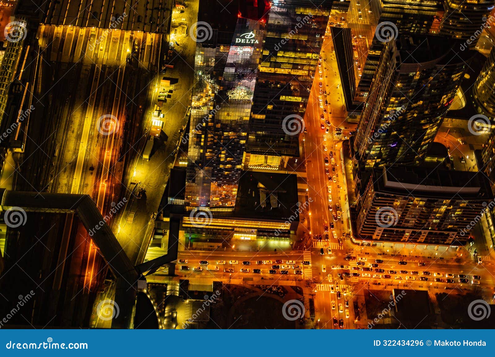 City Night with Illuminated Intersections Editorial Photo - Image of ...