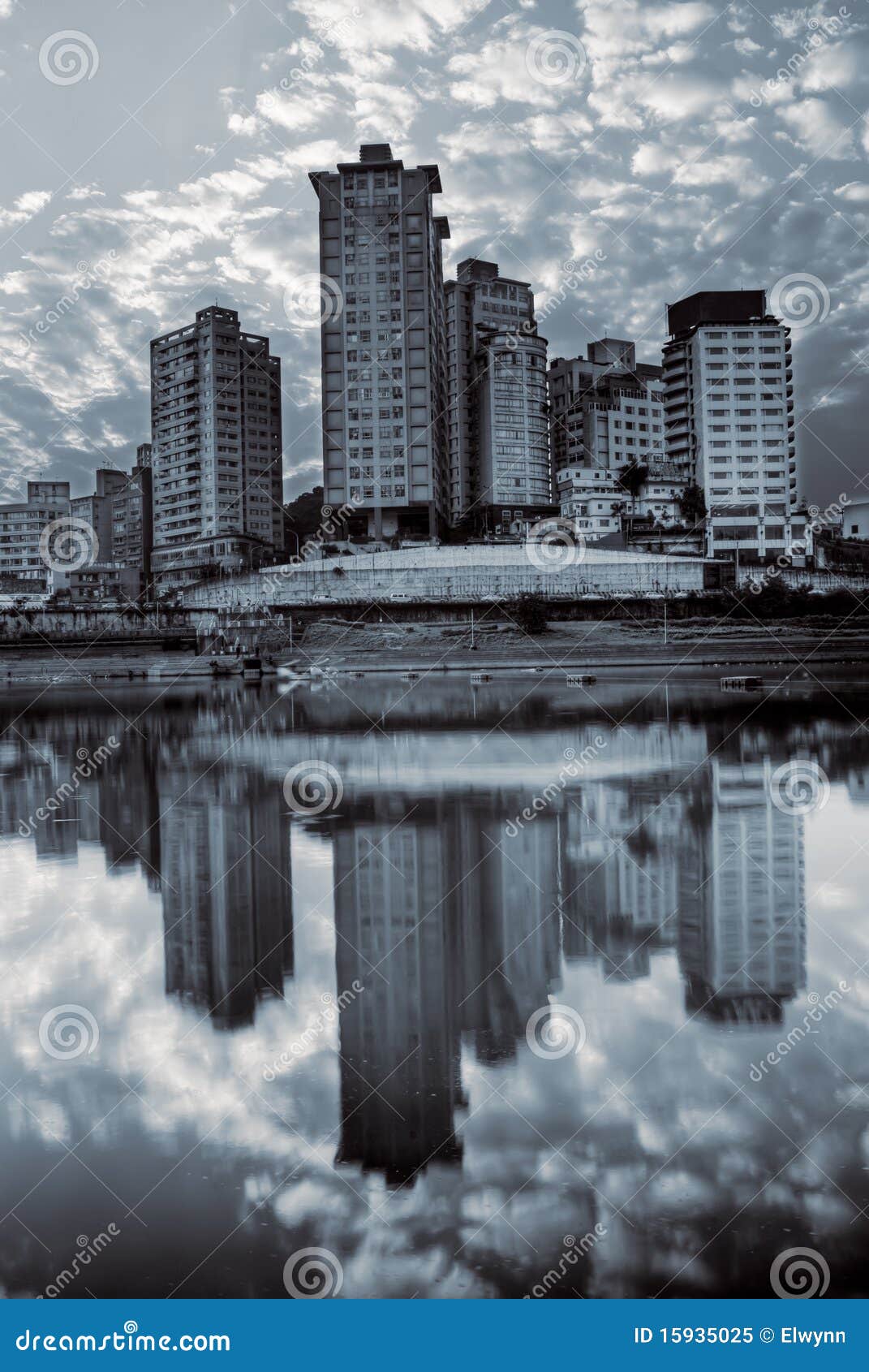 City Scenic with Building Reflection Stock Image - Image of modern ...