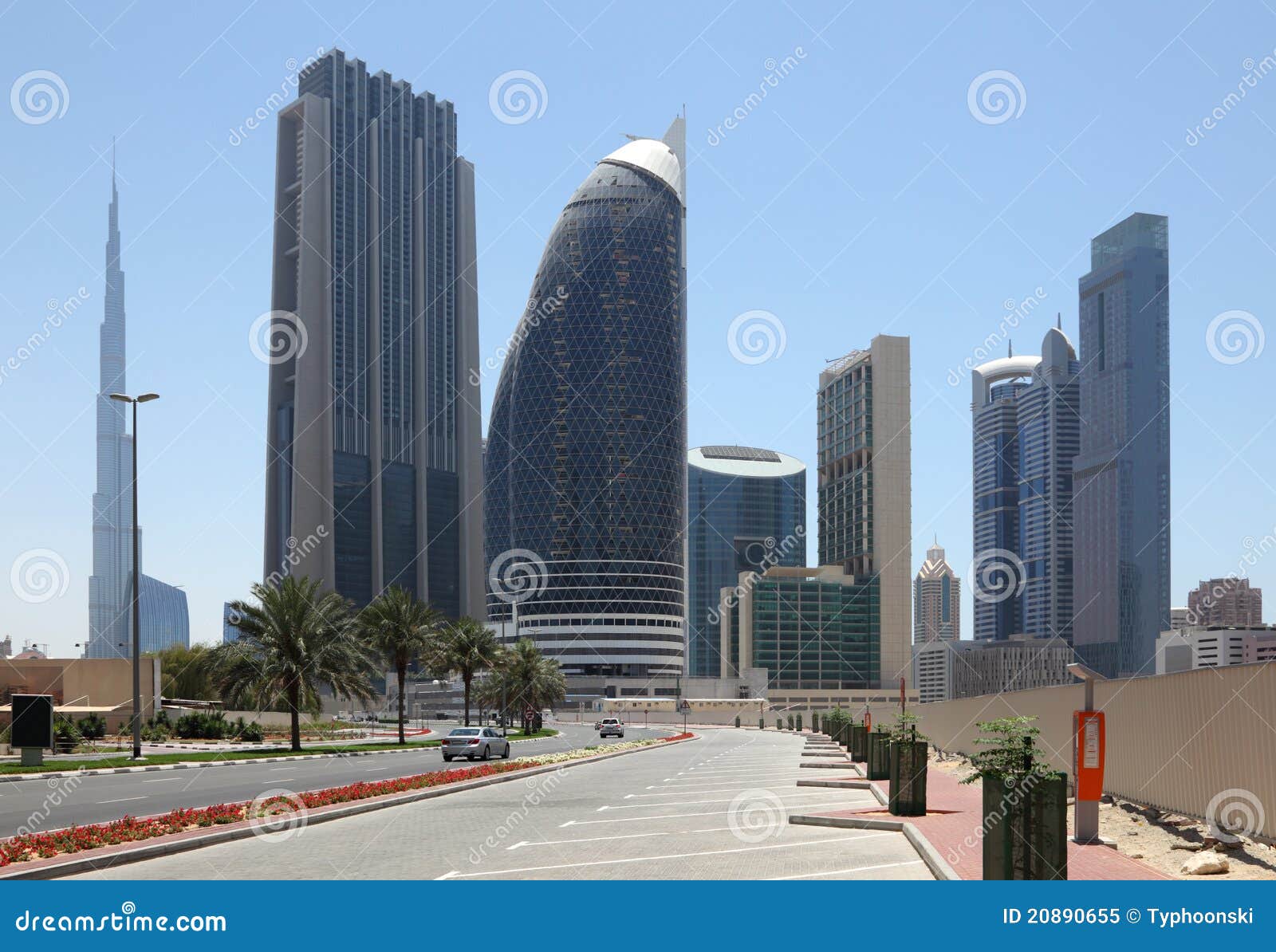 City street in Dubai stock image. Image of urban, dubai - 20890655