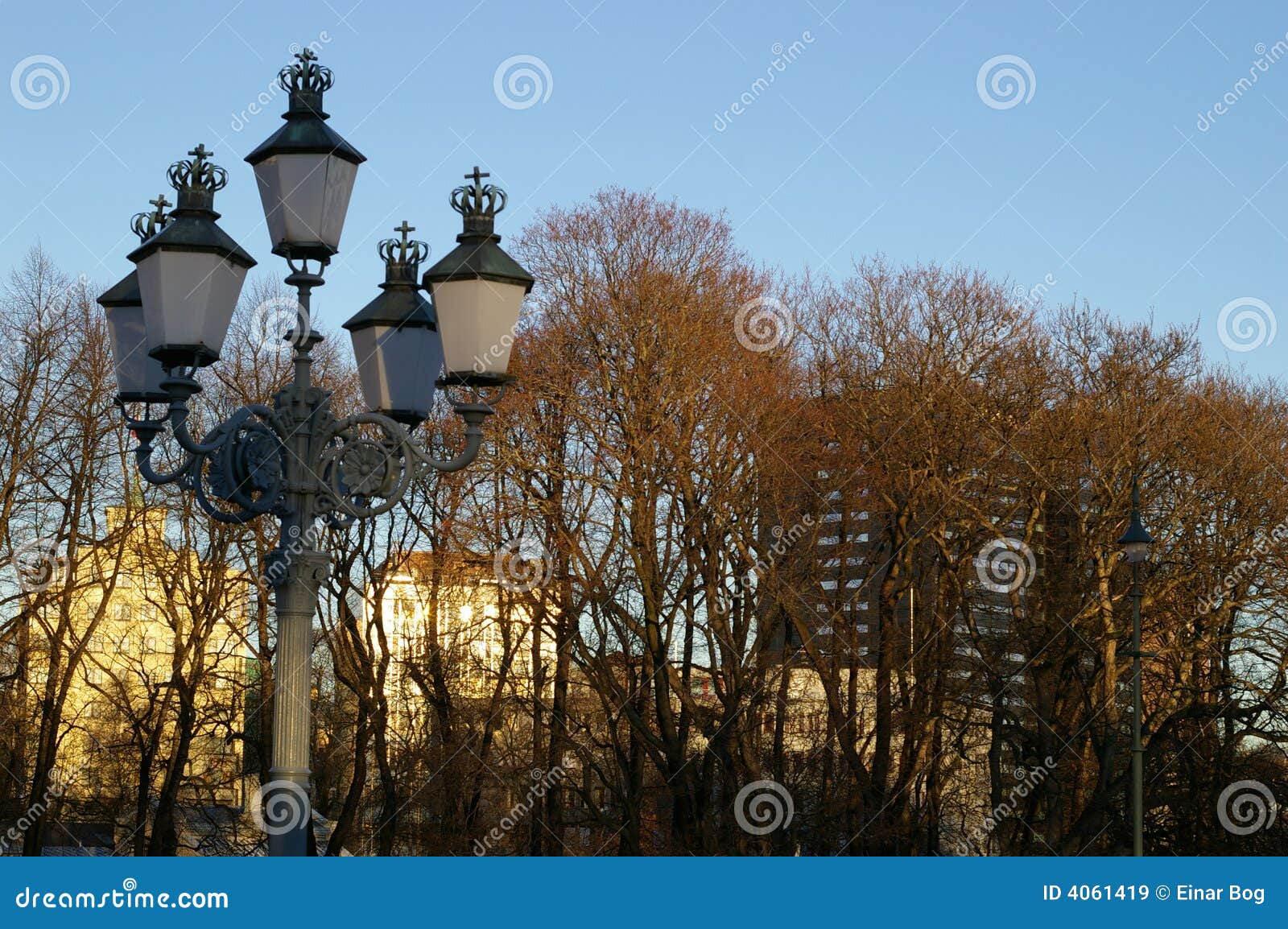 City street lamp in park stock image. Image of lamps, illuminate - 4061419