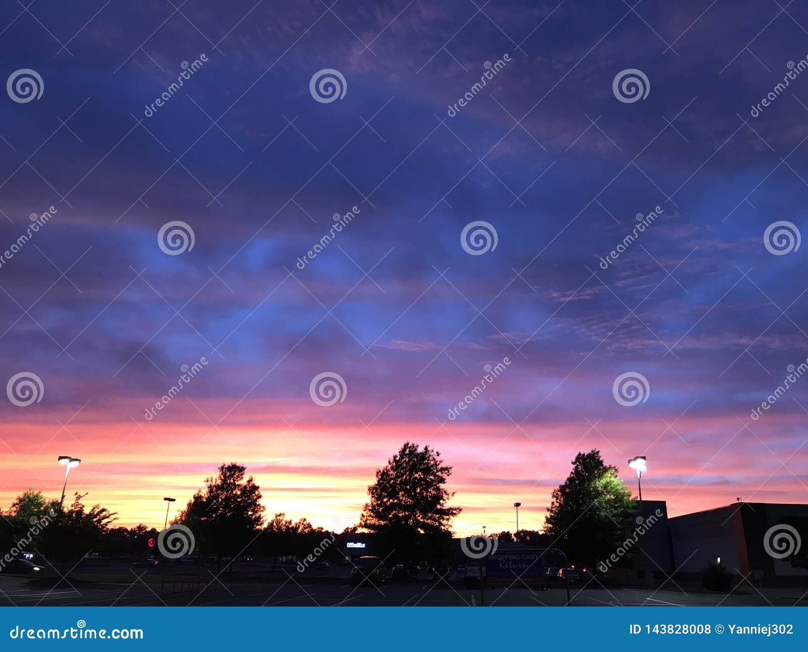 City sunset in richmond VA editorial stock photo. Image of clouds ...