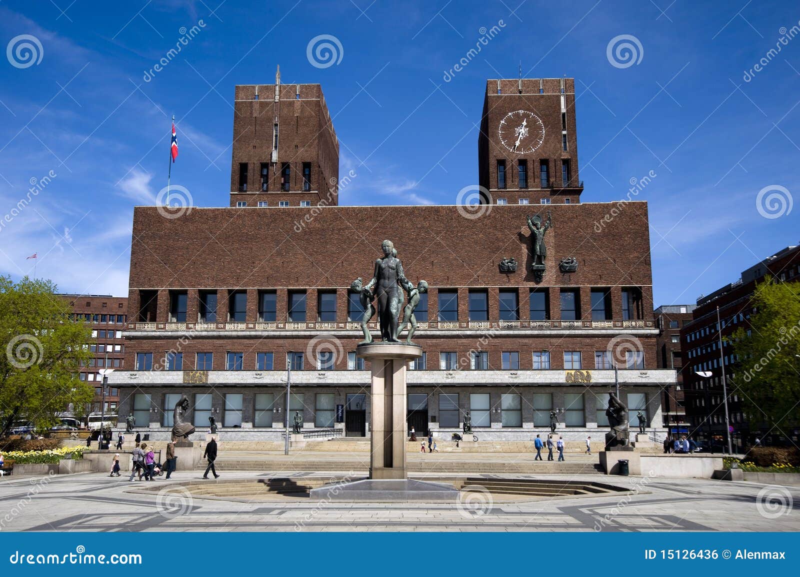City town hall of Oslo editorial photo. Image of architecture - 15126436