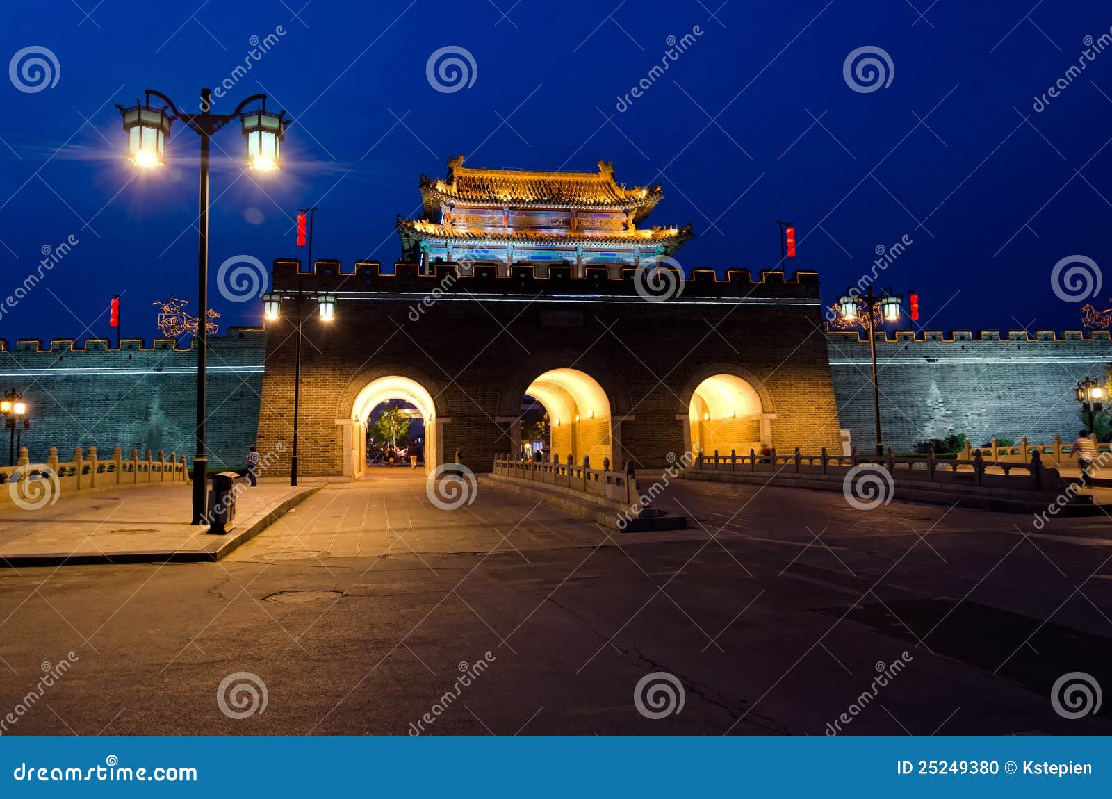 City Wall Gate at Night in Qufu, China Stock Photo - Image of qing ...