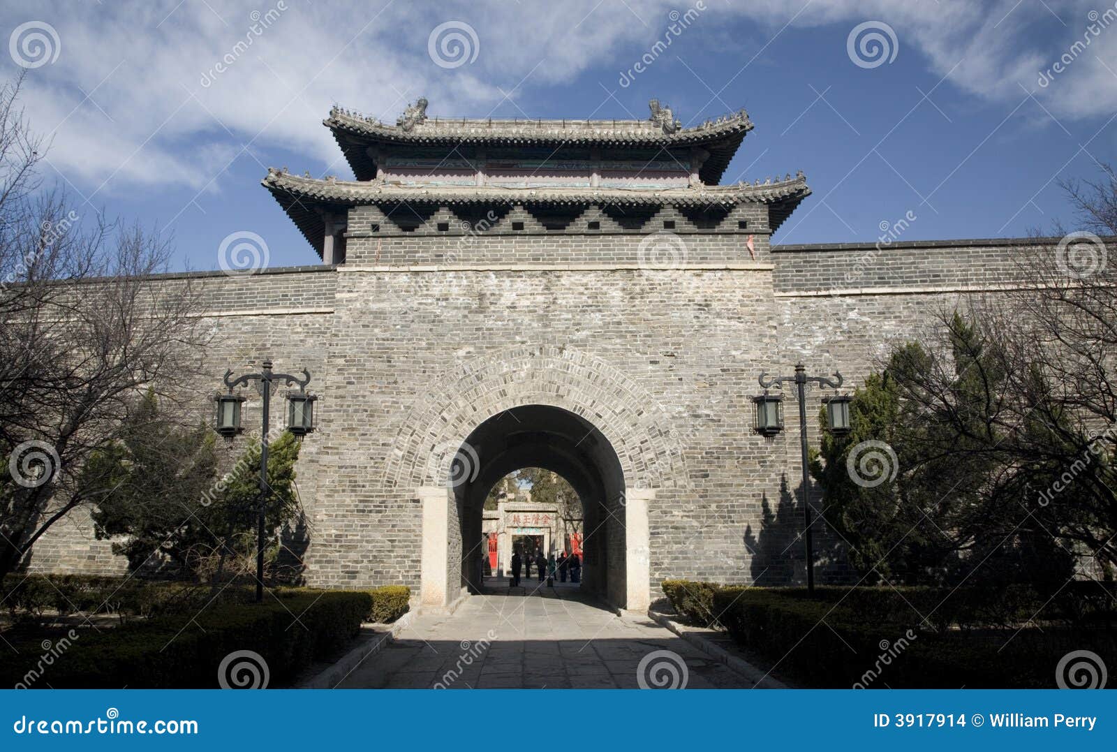 Wall And Gate Around Hampton Court Palace Grounds Stock Photography ...