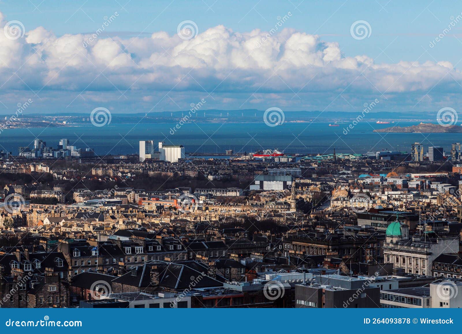 Cityscape of Edinburgh on a Sunny Day Editorial Stock Photo - Image of ...