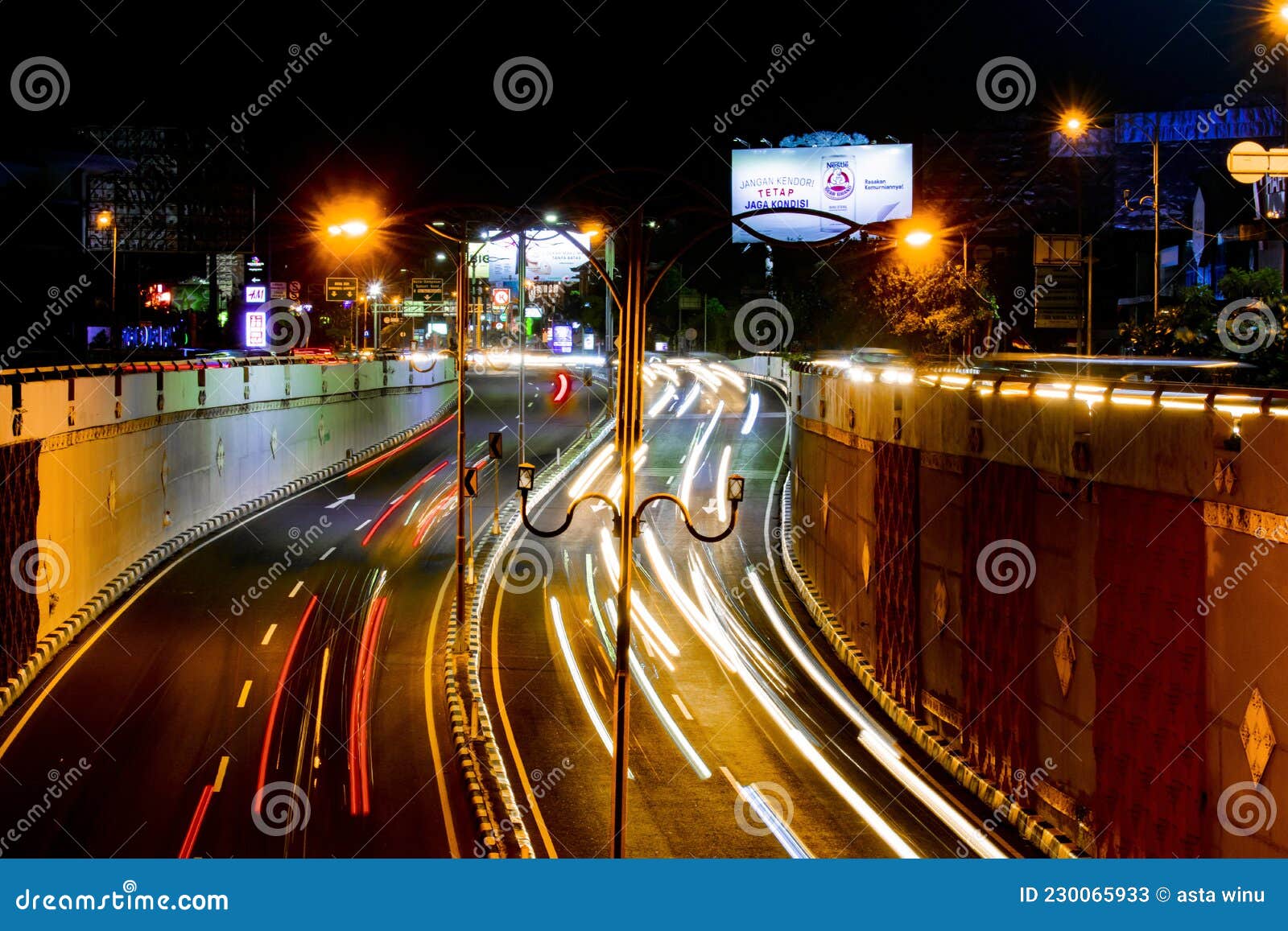 Cityscape At Intersection Formed By The Pitt Street And George Street ...