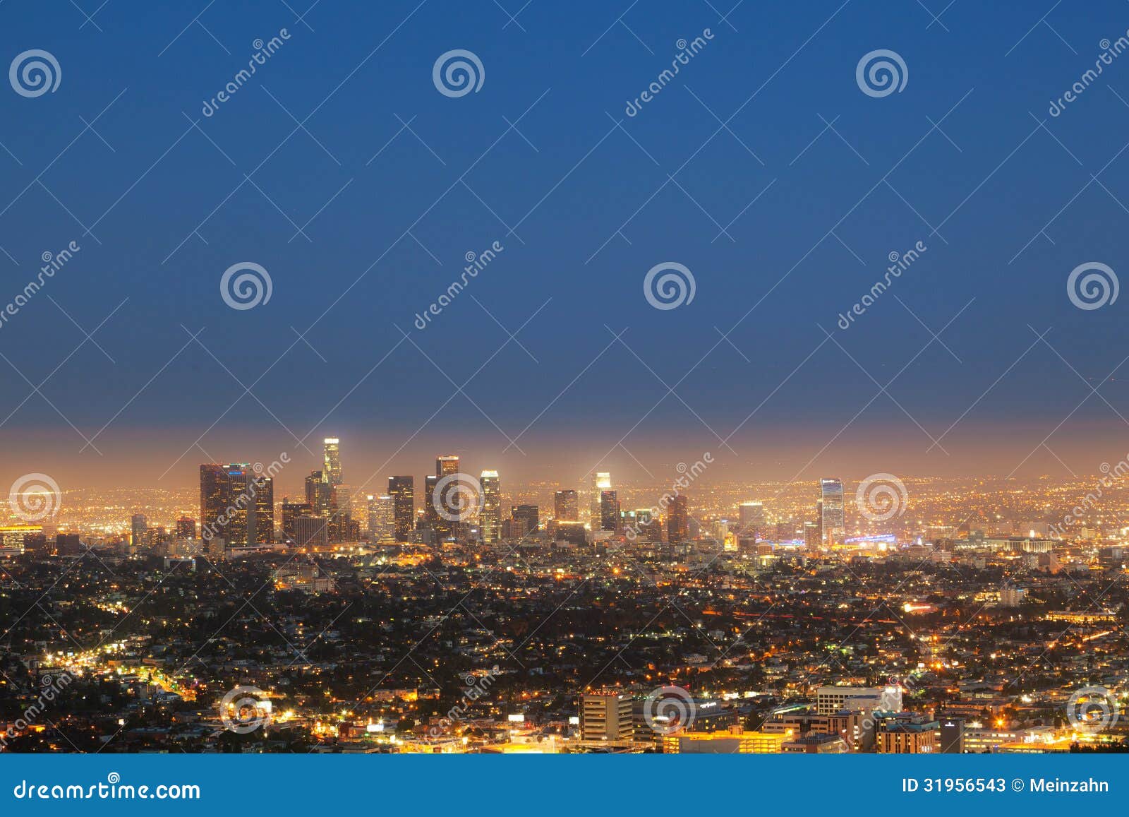 Cityview di Los Angeles immagine stock. Immagine di città - 31956543