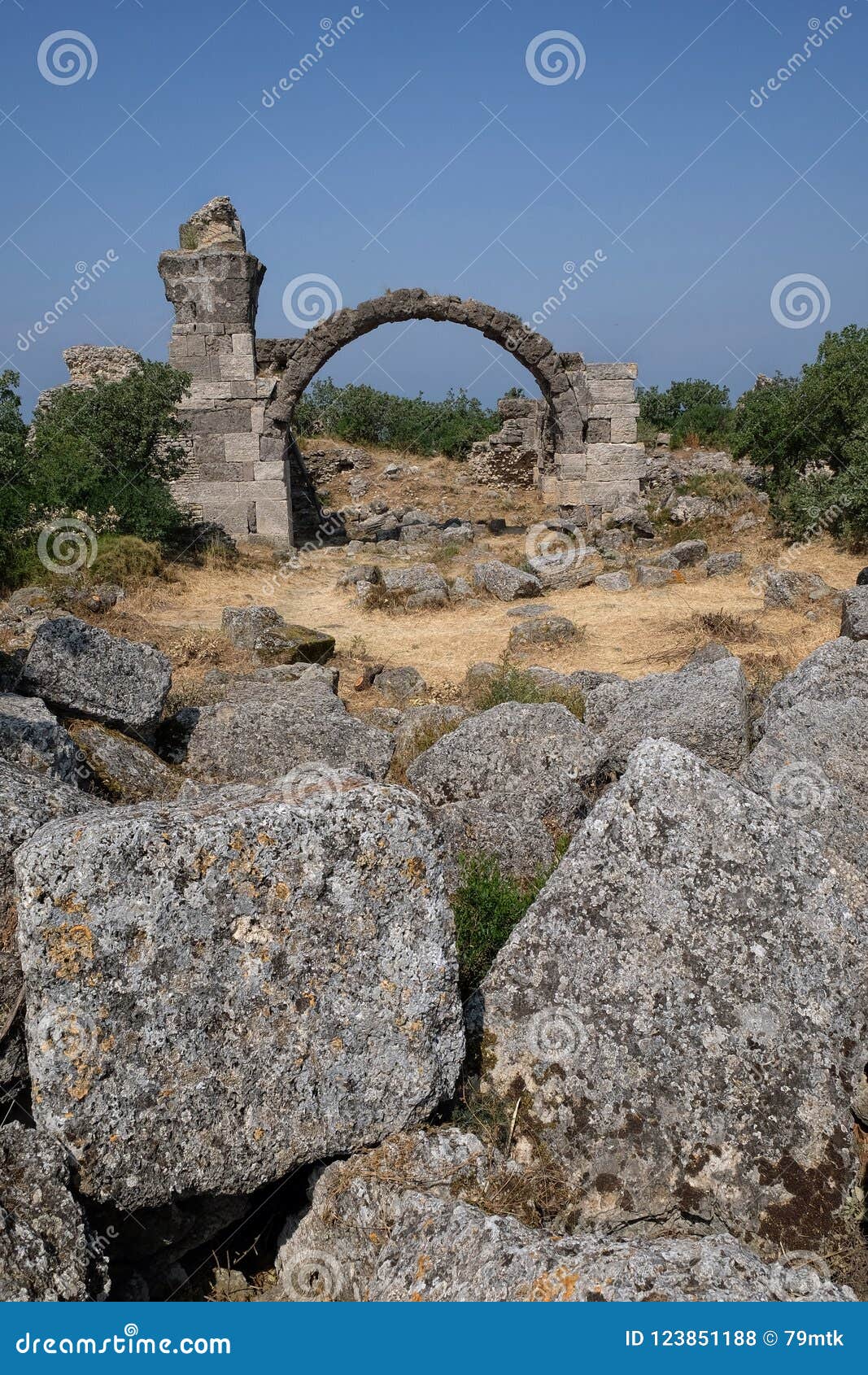 Ciudad Antigua De Alexandria Troas Foto de archivo - Imagen de ciudad ...