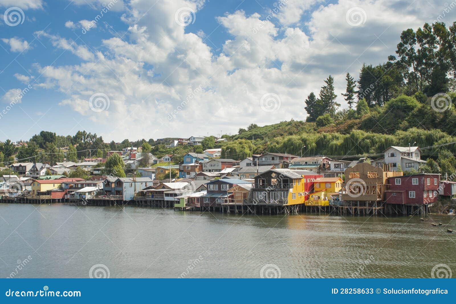 Ciudad De Castro Chiloe Chile Fotos De Stock - Descarga 424 Fotos ...