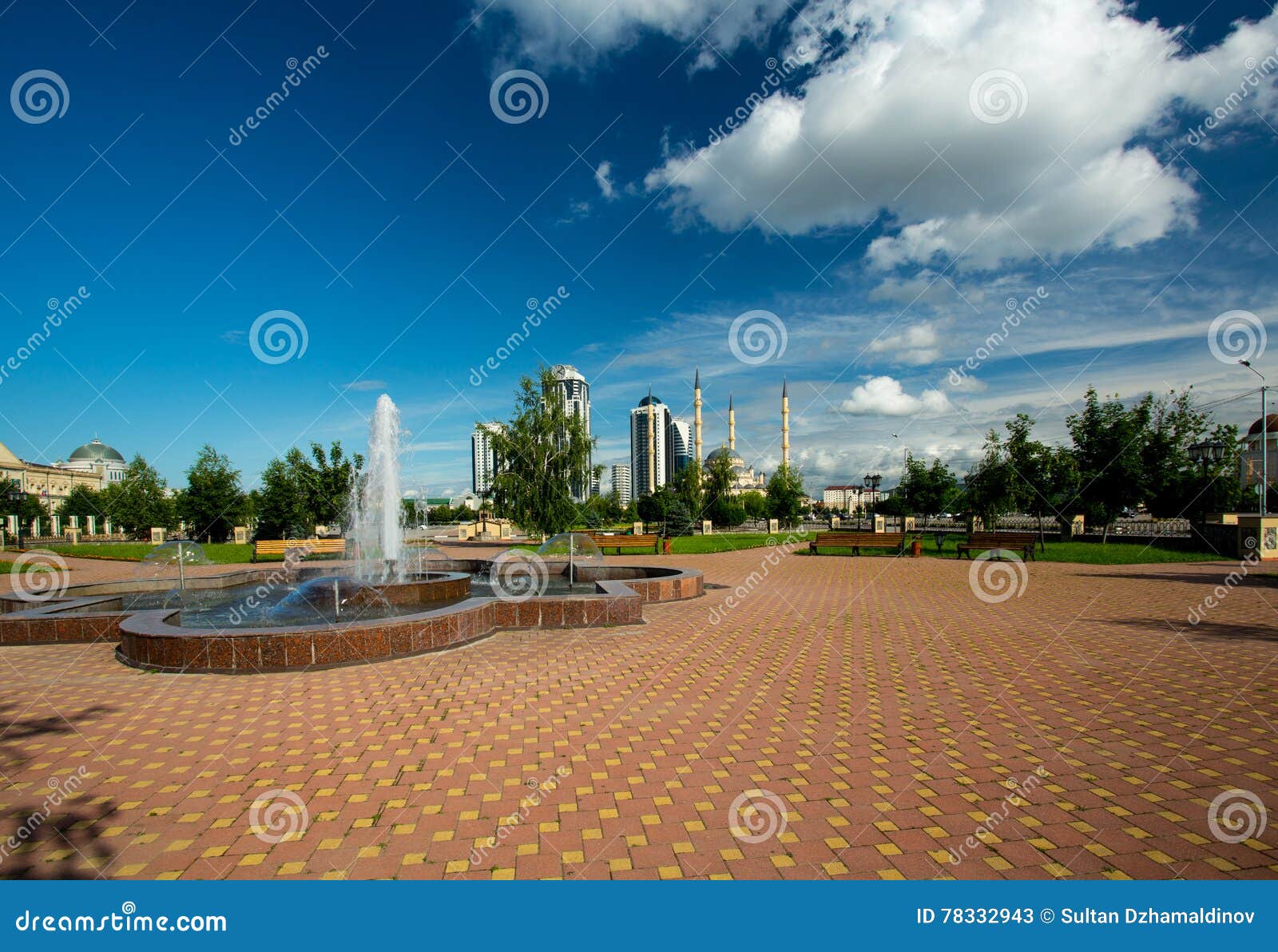 Ciudad De Grozny - Capital Chechena Imagen de archivo - Imagen de ...