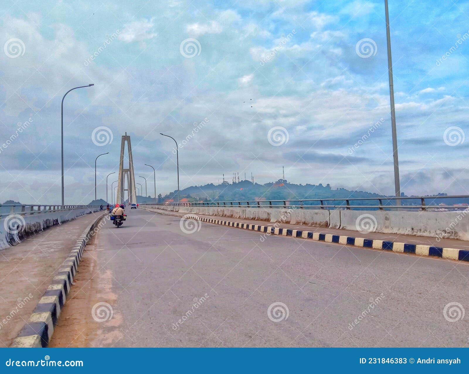 Ciudad De Mahakam Bridge Samarnda Imagen de archivo - Imagen de pista ...