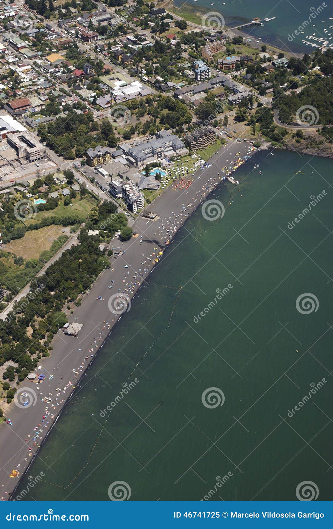 Ciudad de Pucon, Chile imagen de archivo. Imagen de aéreo - 46741725