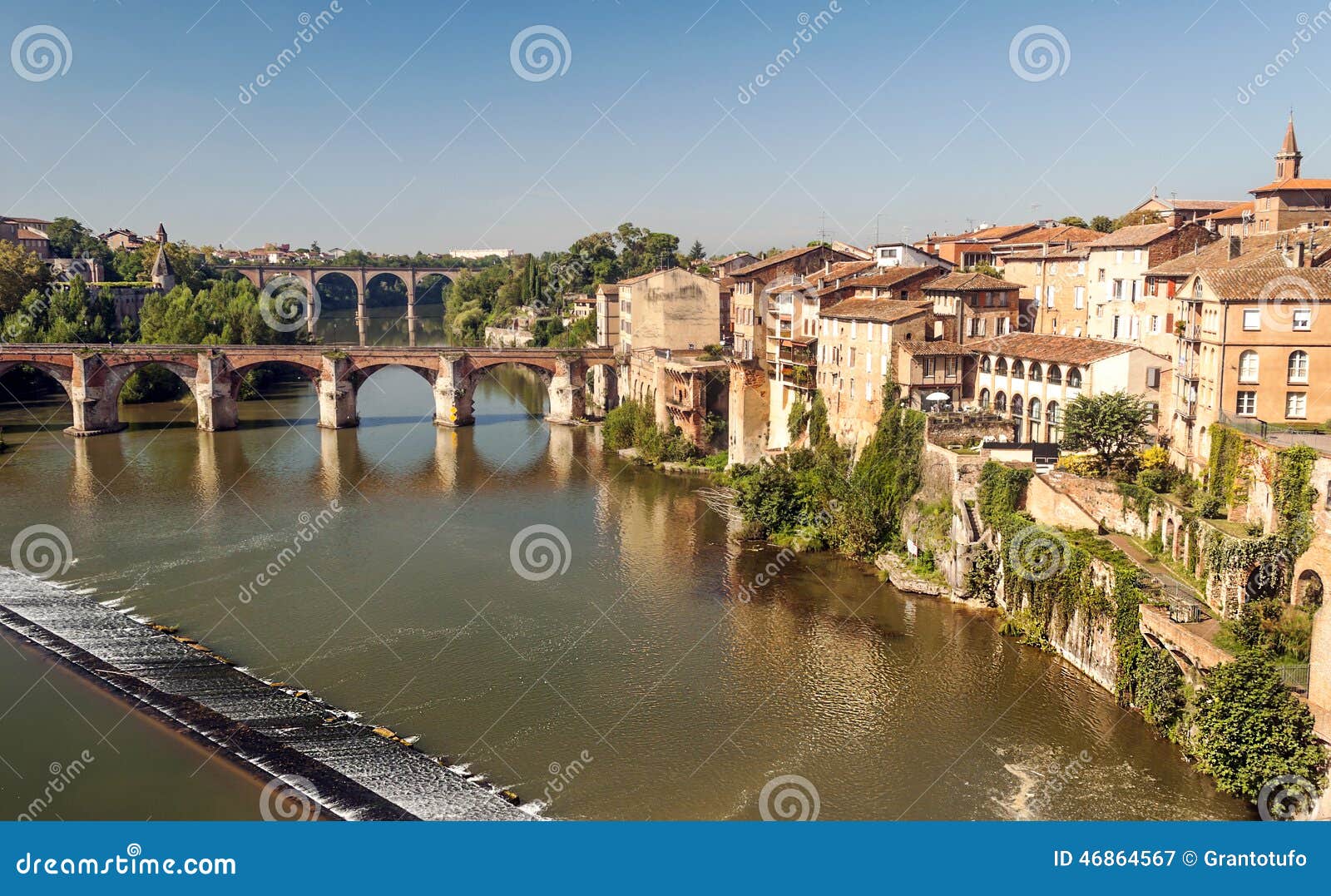 Ciudad Medieval De Albi En Francia Imagen de archivo - Imagen de ...